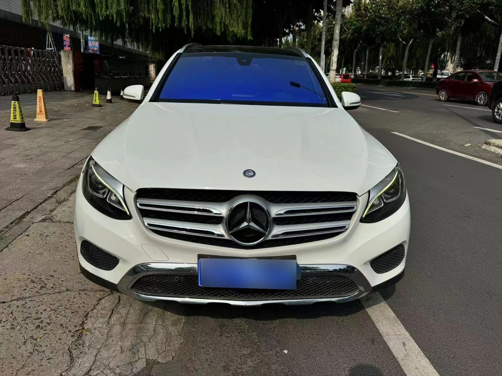 Mercedes-Benz Glc200 2016 White 2.0L 150000km 4WD Panoramic Sunroof ...