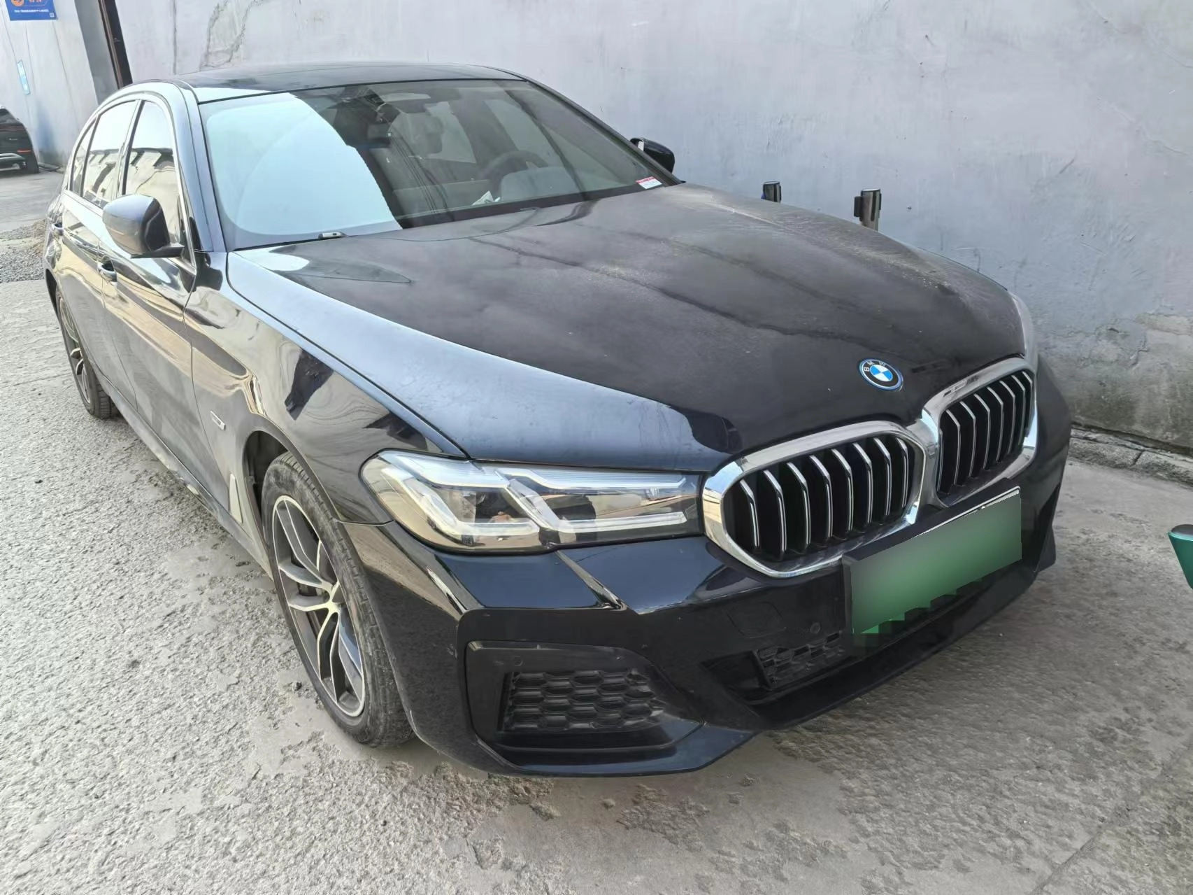 BMW 535Le Pioneer M Sport Package 22 - Low Mileage, Stunning Black Red Color - Achetez et ...