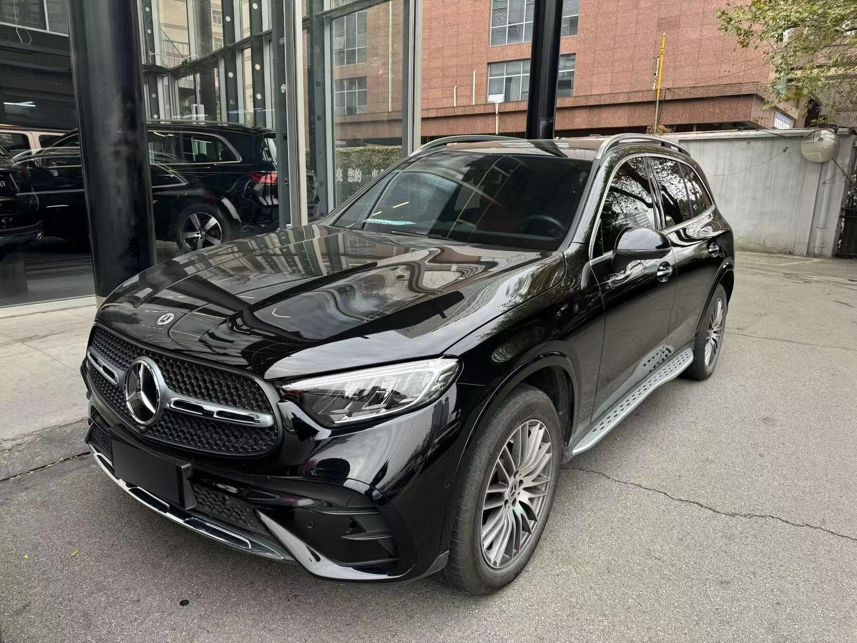 Mercedes-Benz GLC300L Five-Seater Sport - 2023 Black with Orange ...