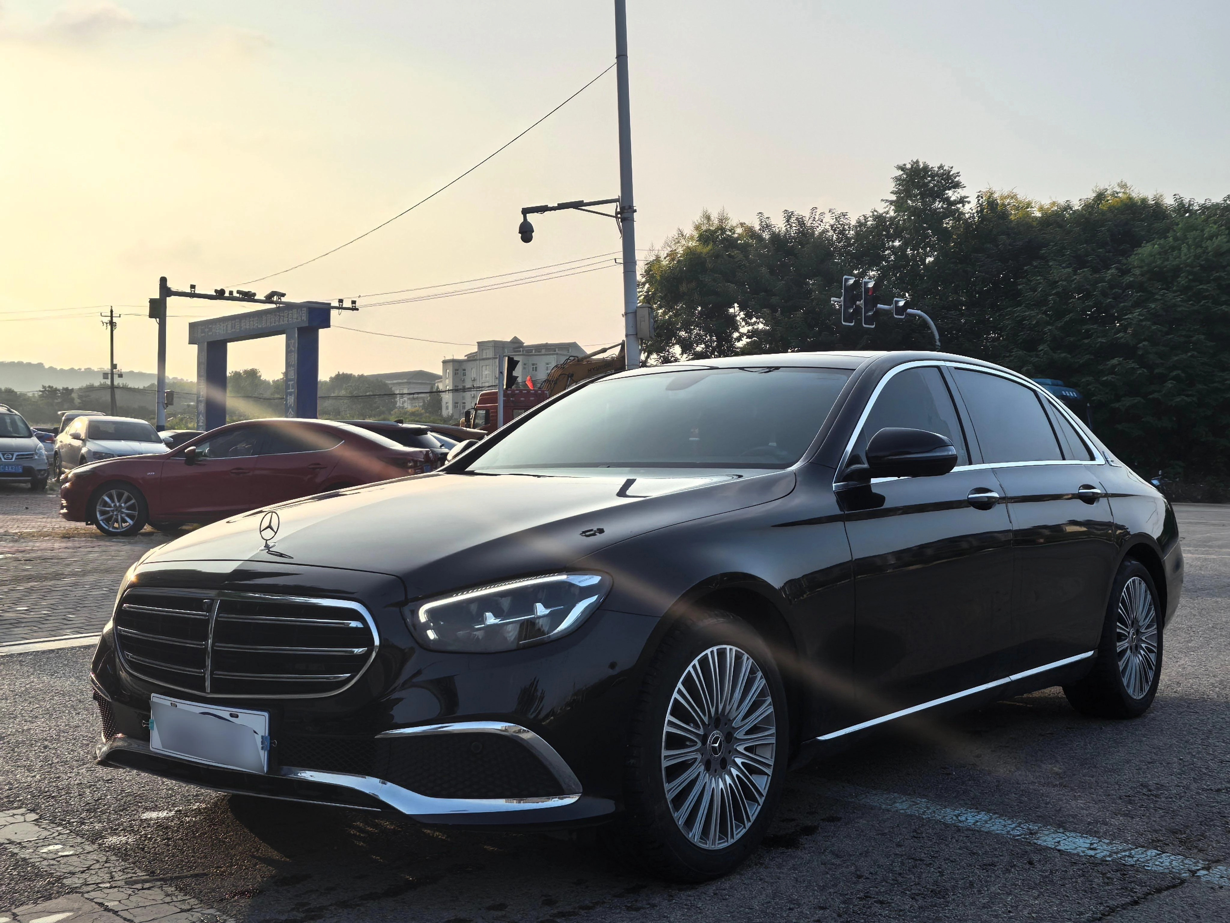 Luxurious Mercedes-Benz E300L Luxury 2021 Edition in Black - Achetez et ...
