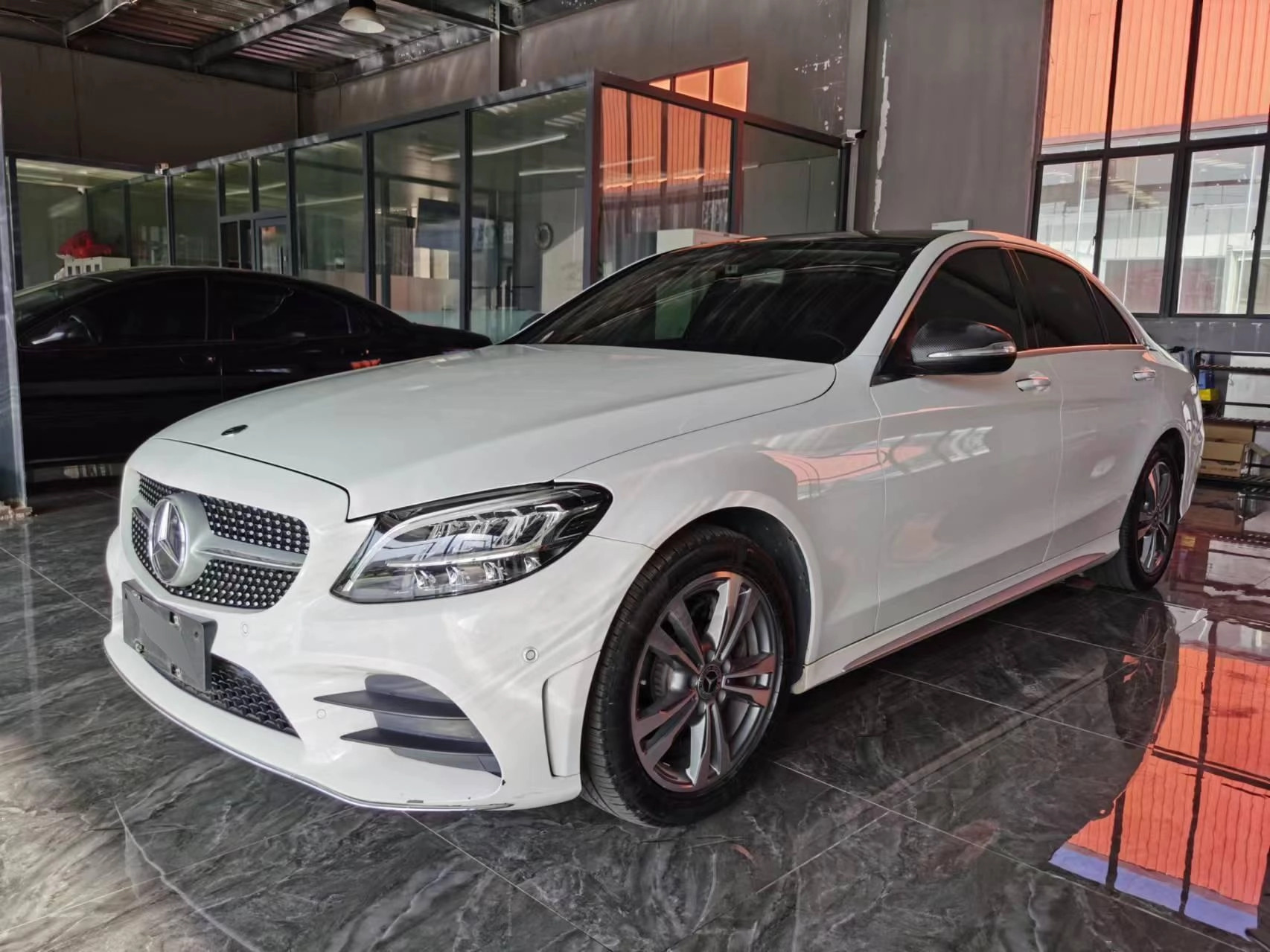 Mercedes-Benz C 200 L Fashion Edition Sport - 2020 White, Black ...