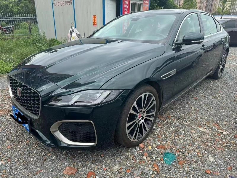 Jaguar XFL with Only 10,000 km Mileage - Accident Damaged, Green Color - Comprar e Importar ...