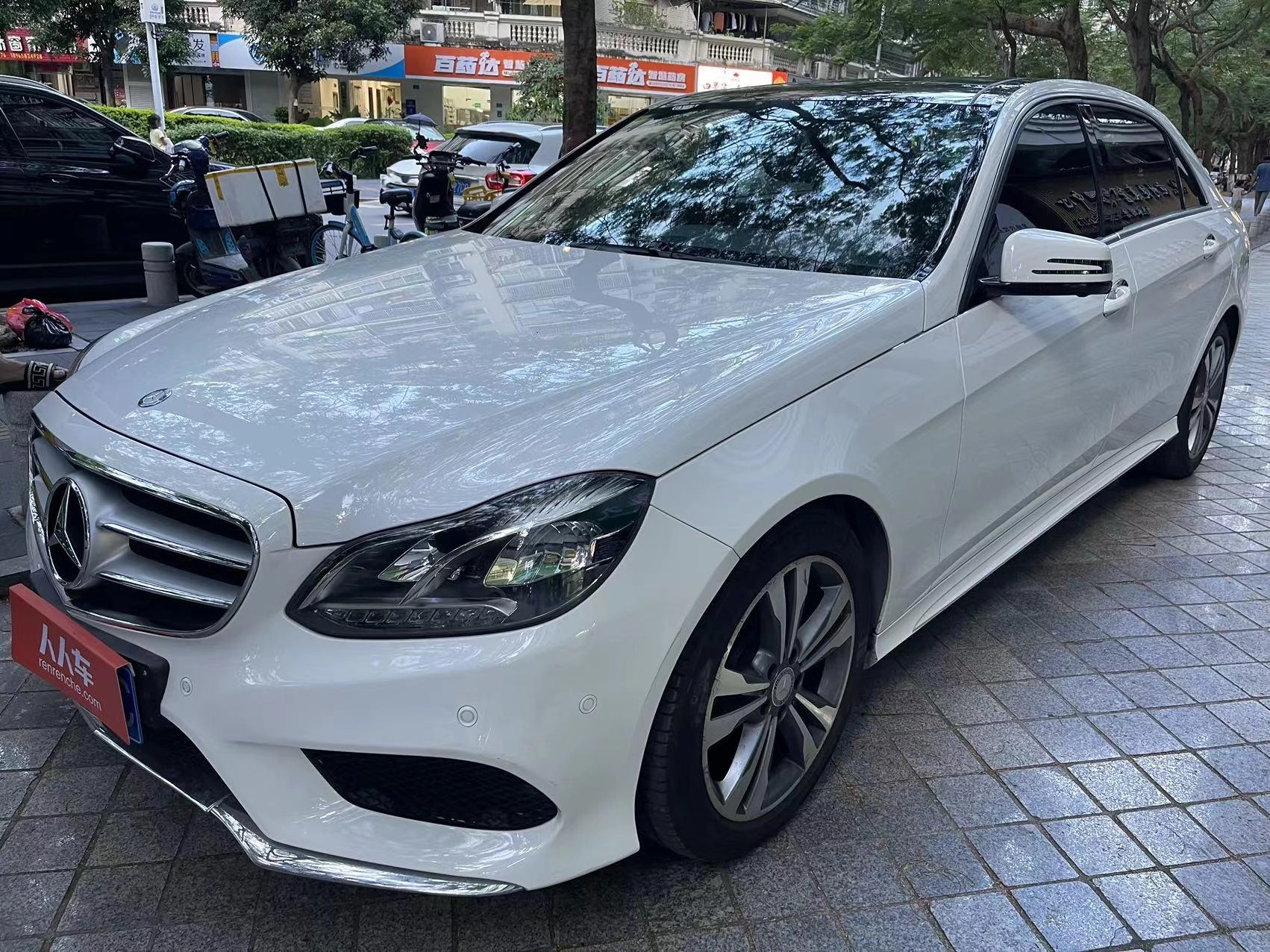 Mercedes-Benz E300L - 3.0L, White Exterior, Brown Interior - Comprar e Importar Coches Chinos ...