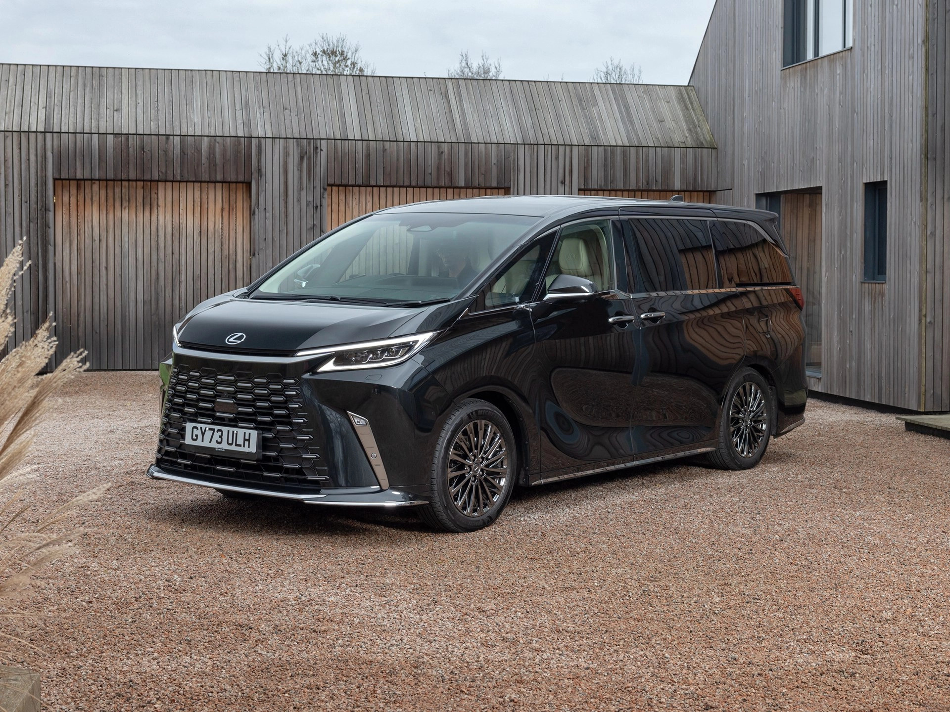 2023 Lexus LM 2.4T 271HP L4 6AT Hybrid MSRP 1250000 Specs and Details | AutoCango Multilingual ...