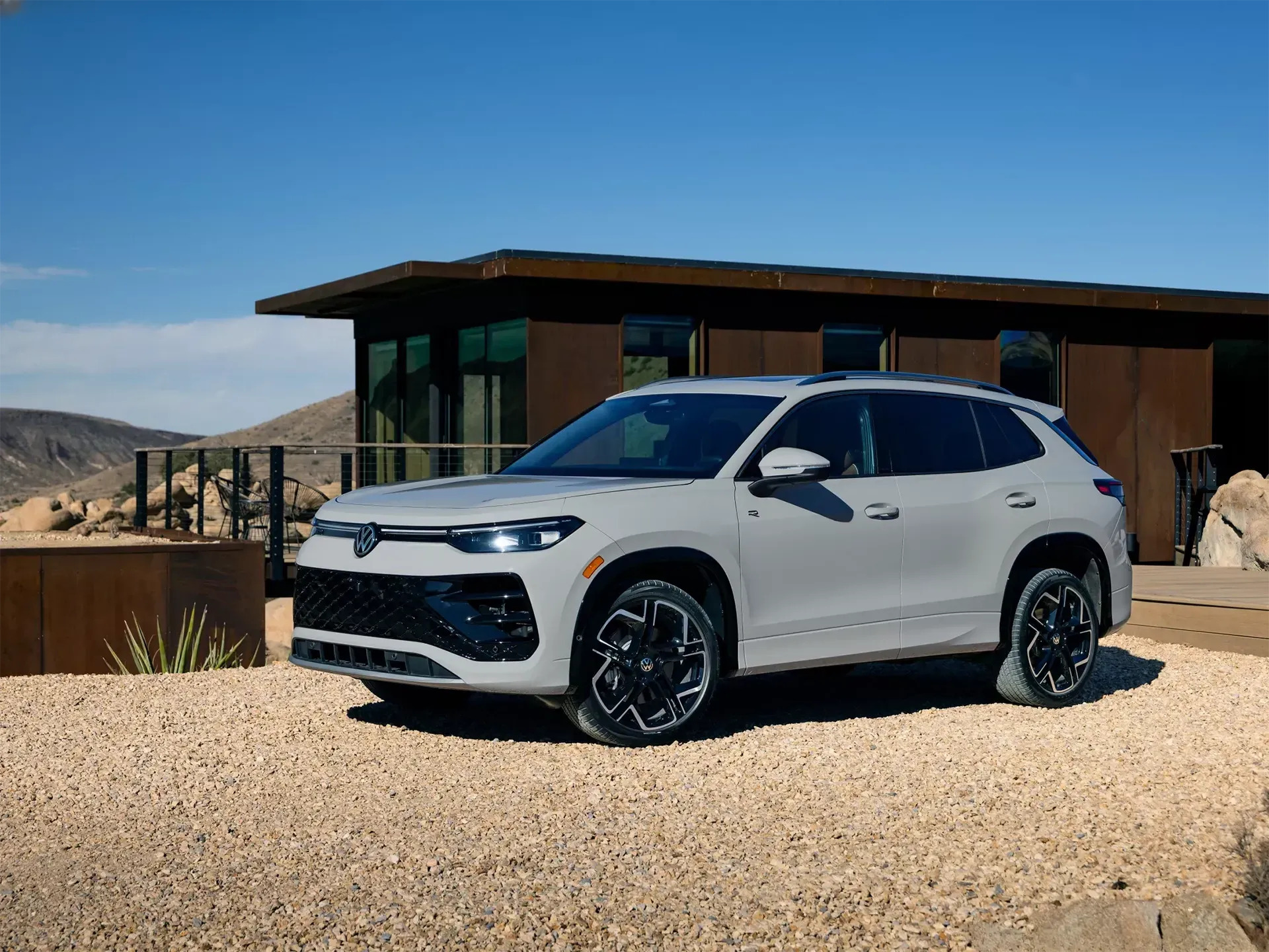 2009 Volkswagen Tiguan 2.0T 170HP L4 6AT MSRP 340000 Specs and Details ...