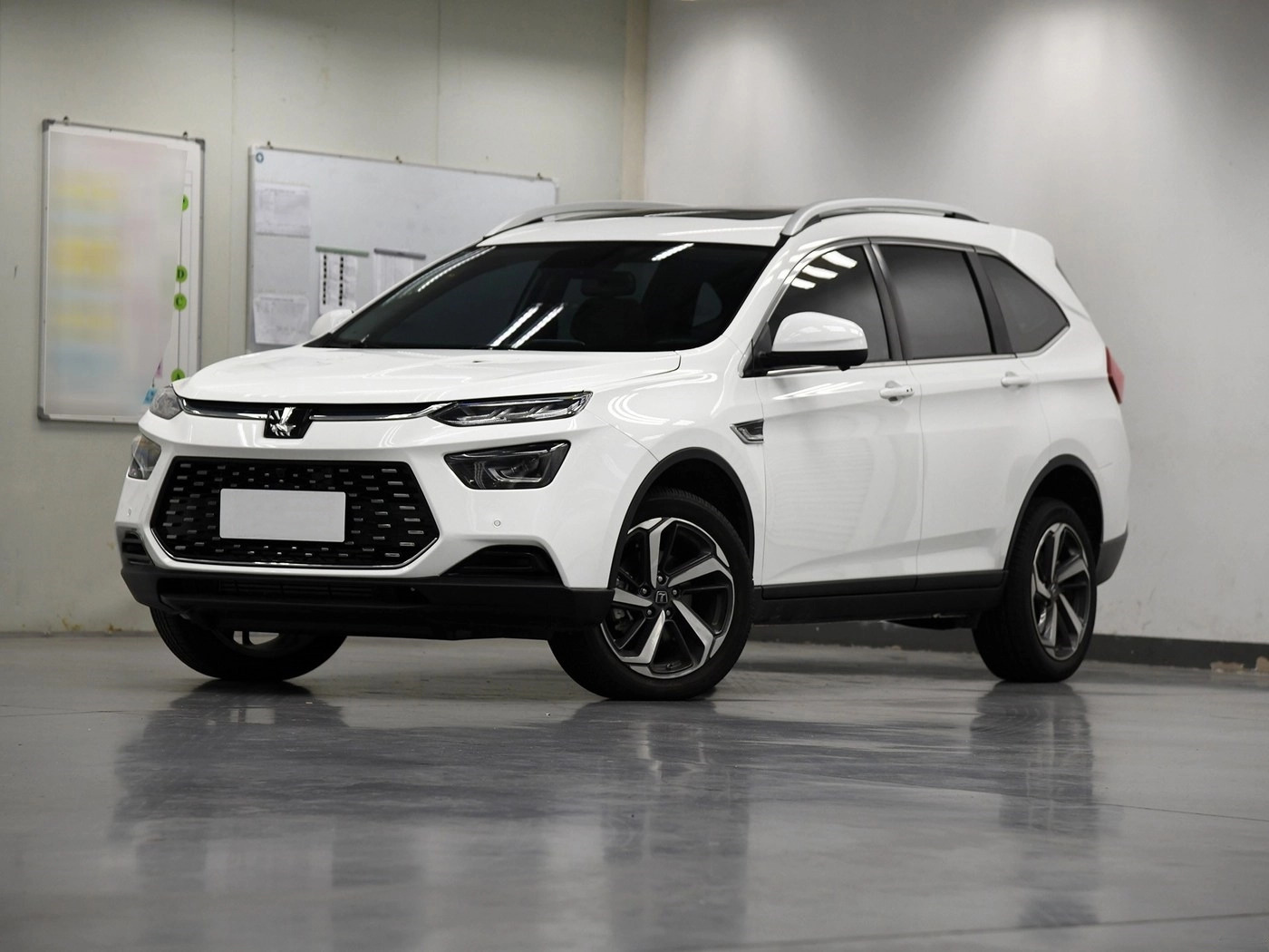 2020 Luxgen URX 1.8T 204HP L4 6AT MSRP 152600 Specs and Details | AutoCango Multilingual Car ...