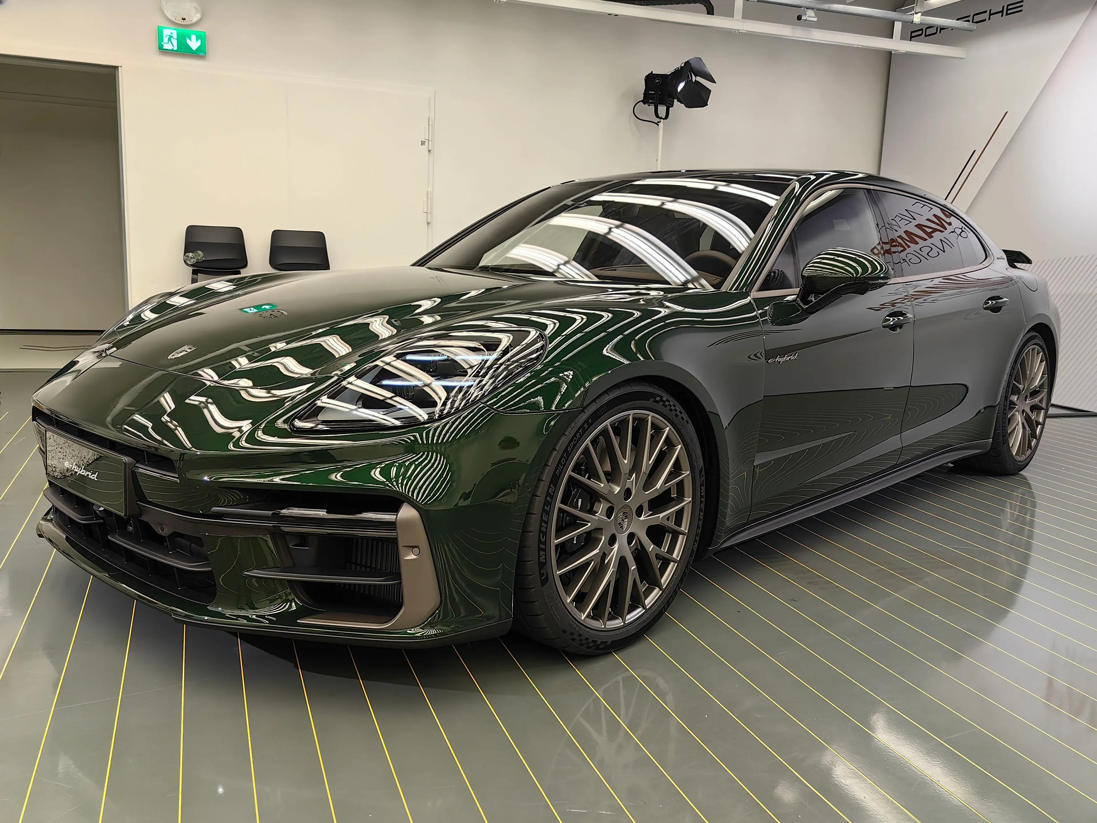2022 Porsche Panamera 2.9T 441HP V6 8DCT PHEV 17.9KWH MSRP 1478000 ...