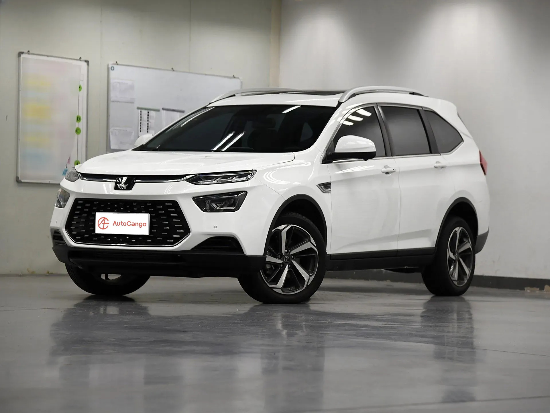 2020 Luxgen URX 1.8T 204HP L4 6AT MSRP 143600 Specs and Details | AutoCango Multilingual Car ...