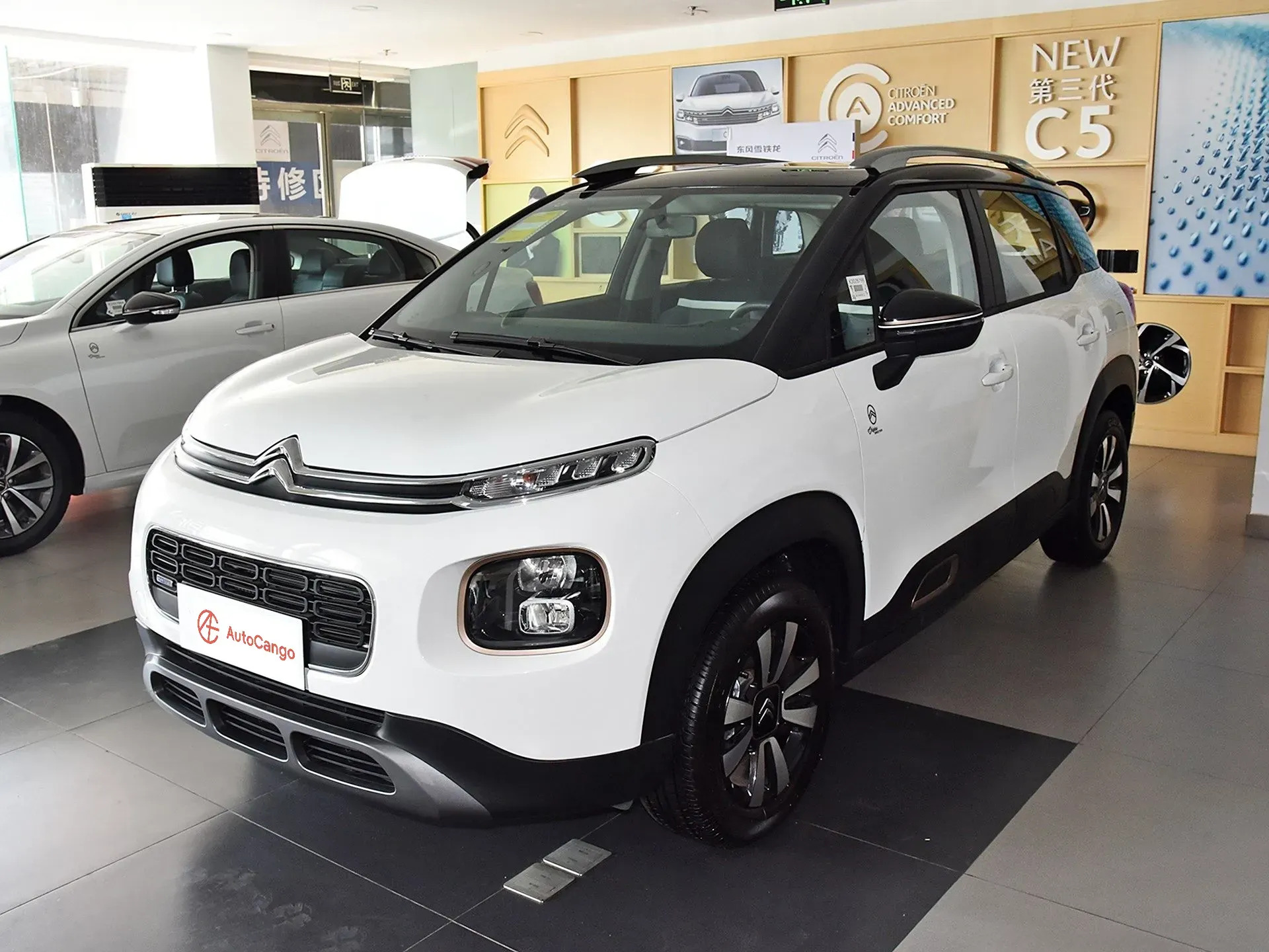 2018 Citroen C4 Aircross 1.6T 167HP L4 6AT MSRP 146800 Specs and ...