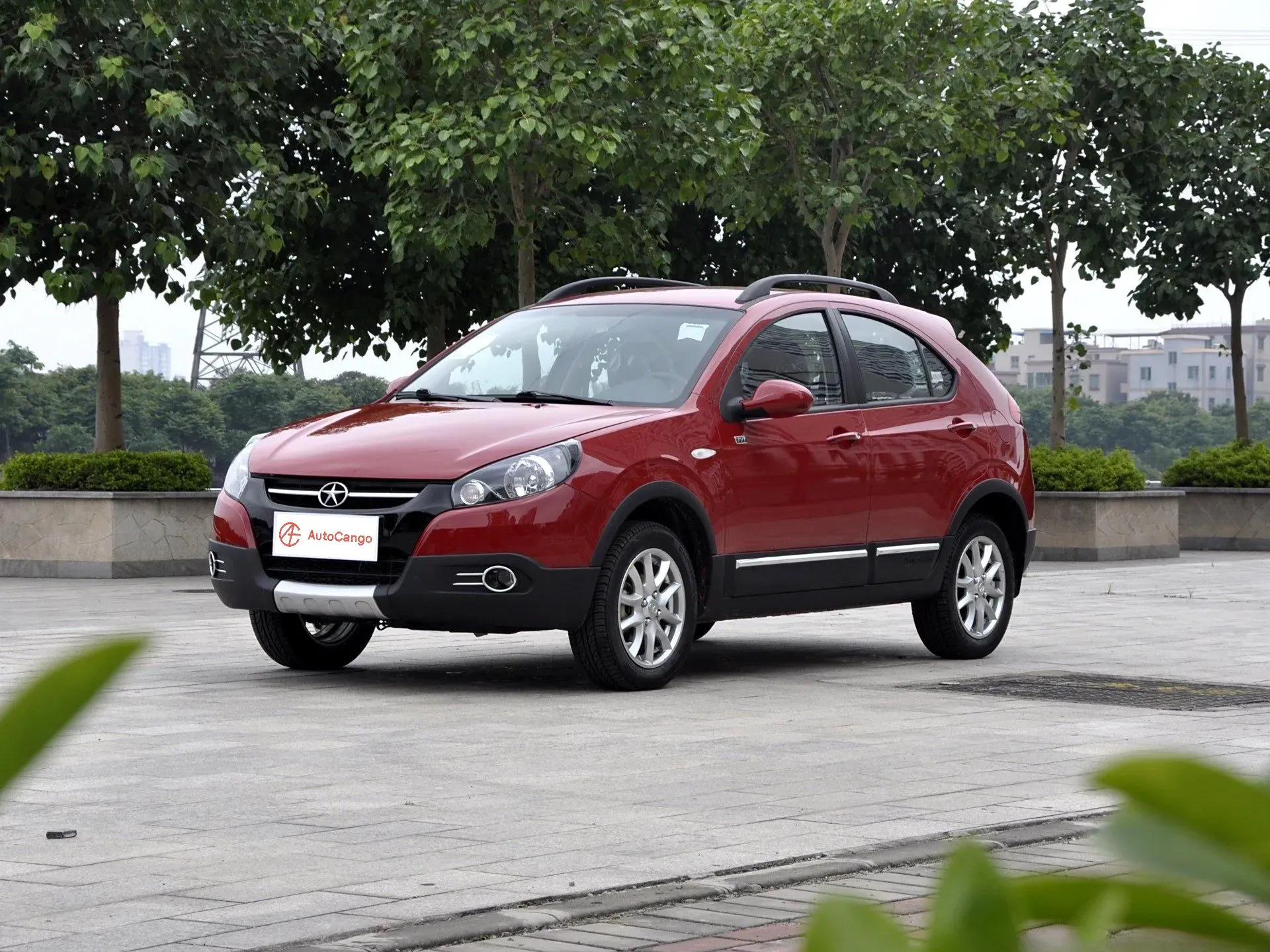 2009 JAC TongYue RS 1.3L 94HP L4 5AMT MSRP 60800 Specs and Details ...