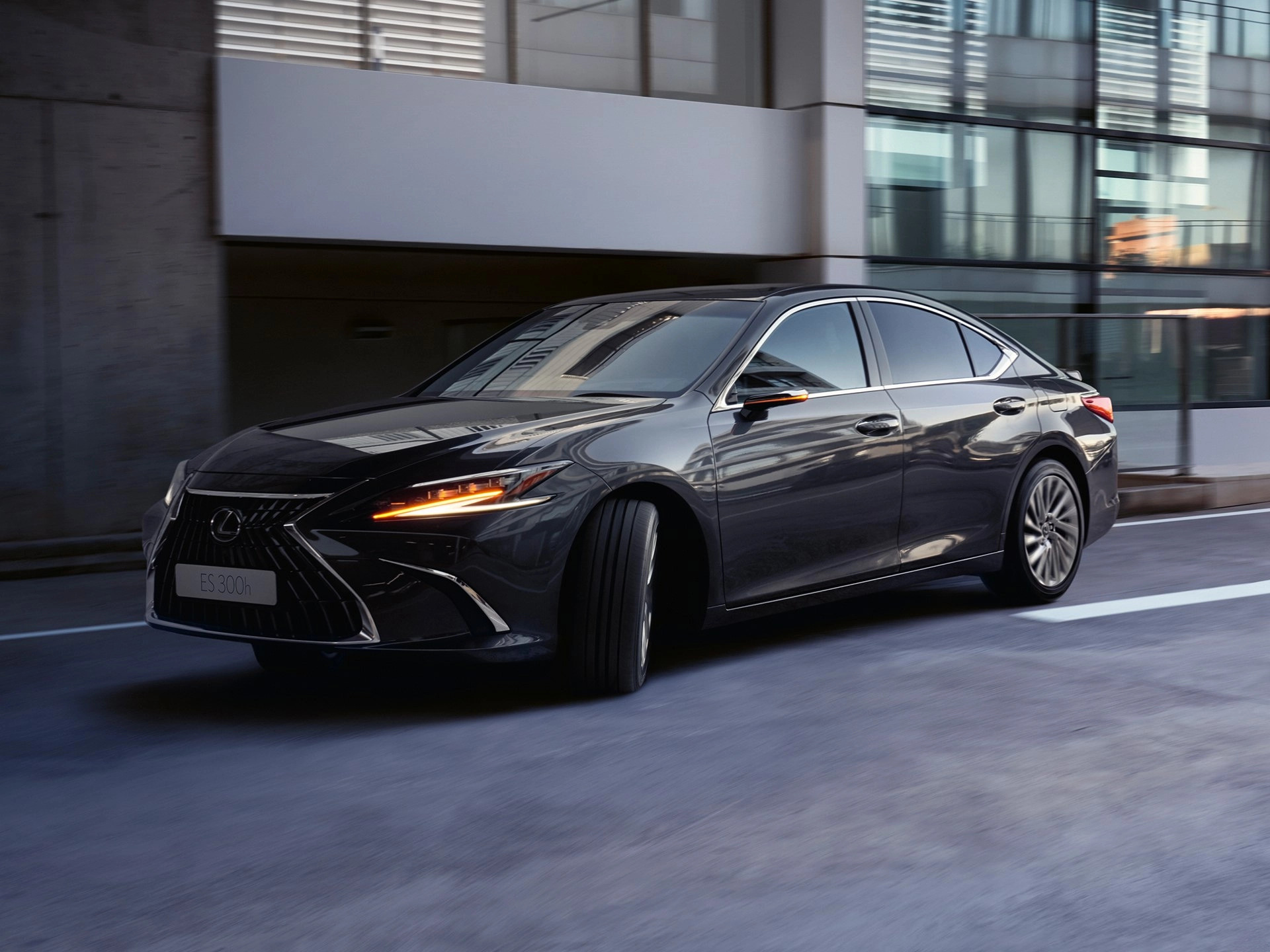 2013 Lexus ES 2.5L 184HP L4 6AT MSRP 419000 Specs and Details ...