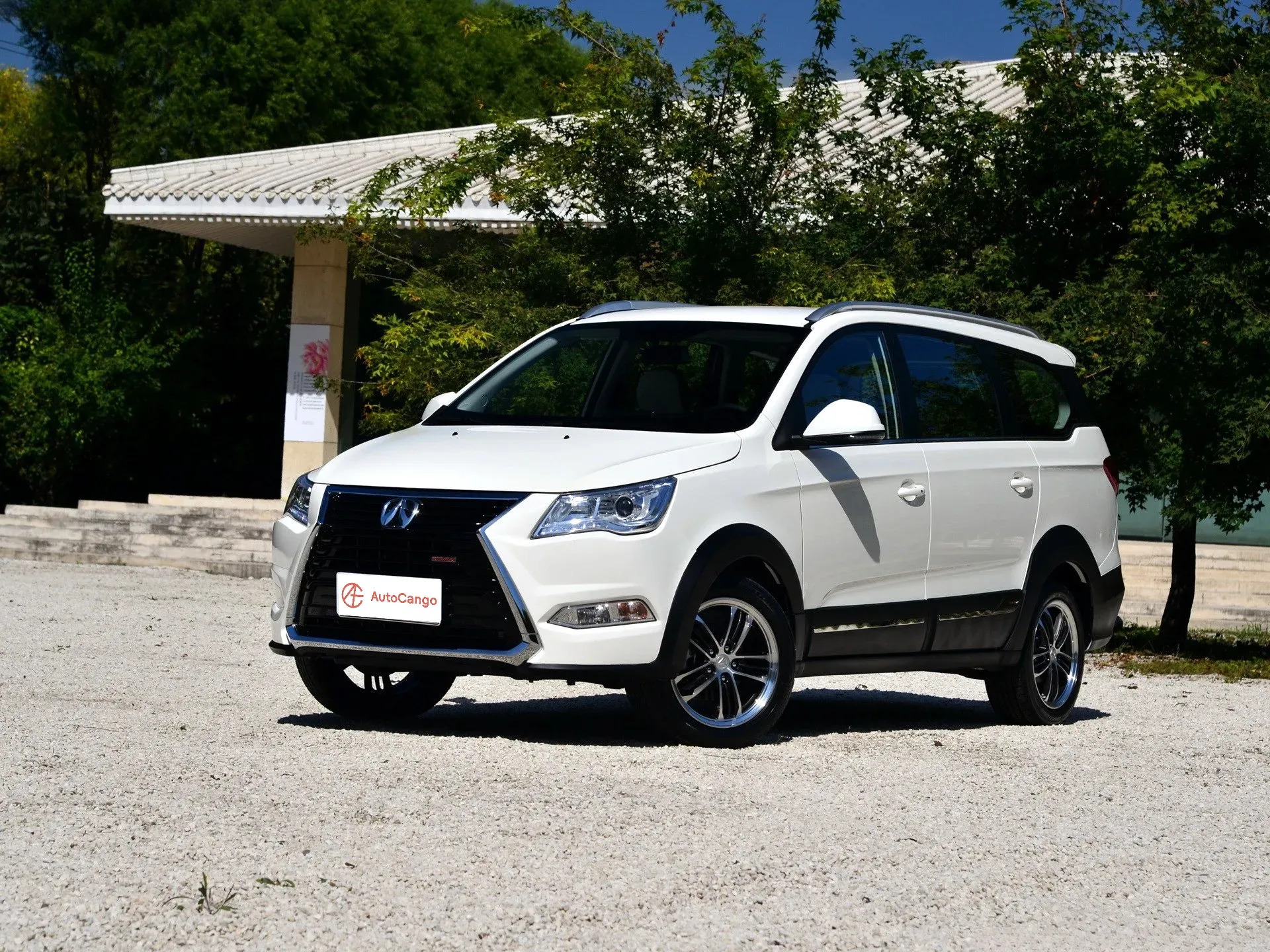 2017 BAIC WeiWang M60 1.5T 150HP L4 CVT MSRP 92800 Specs and Details | AutoCango Multilingual ...