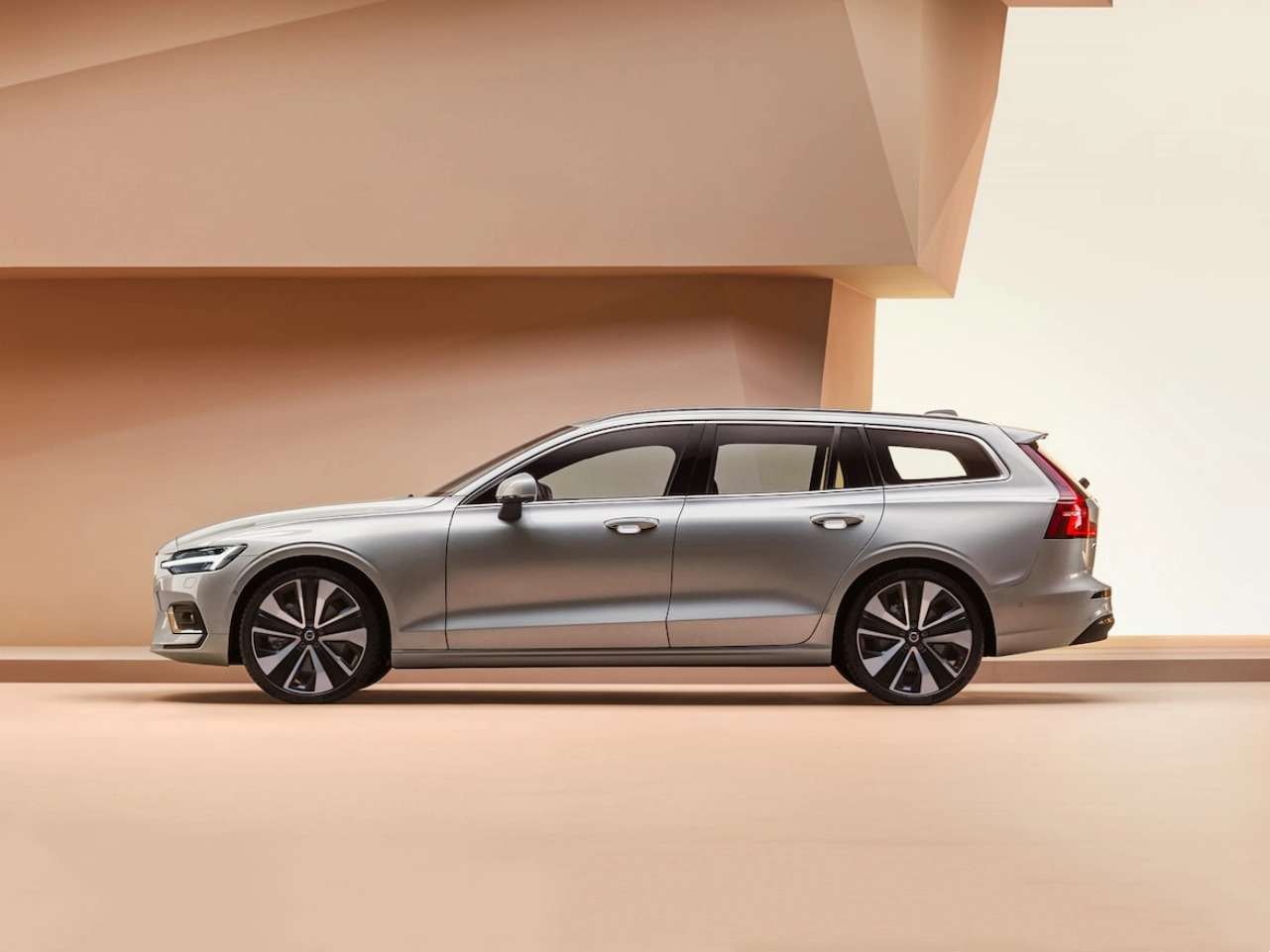 2020 Volvo V60 2.0T 190HP L4 8AT MSRP 339900 Specs and Details | AutoCango Multilingual Car ...