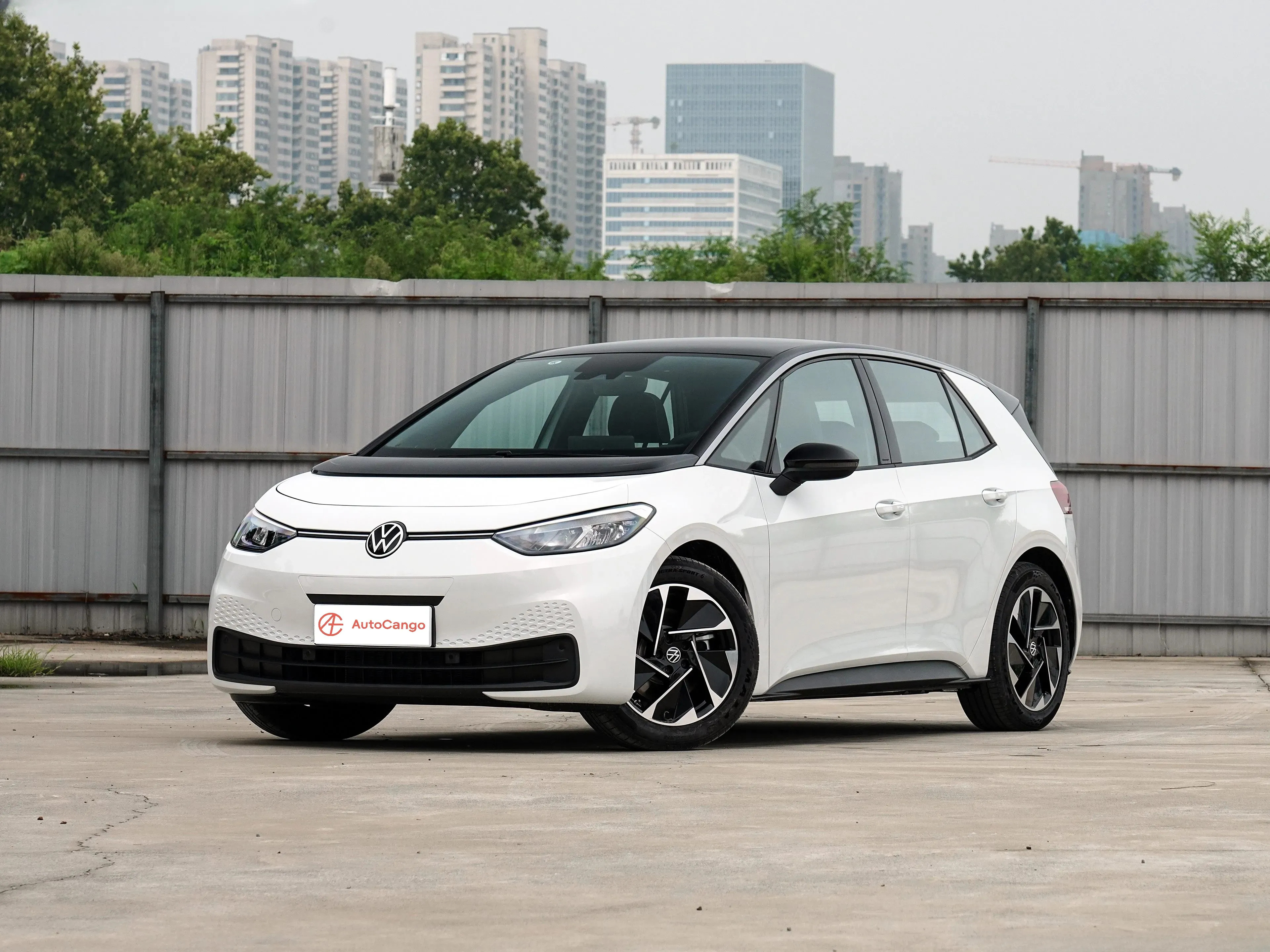 2025 Volkswagen ID.3 BEV 52.8KWH MSRP 129888 Specs and Details ...