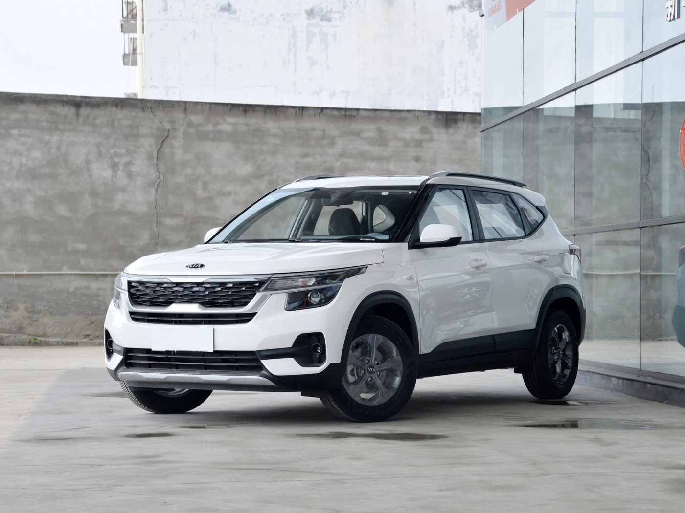 2015 Kia KX3 1.6L 125HP L4 6AT MSRP 131800 Specs and Details | AutoCango Multilingual Car Specs ...