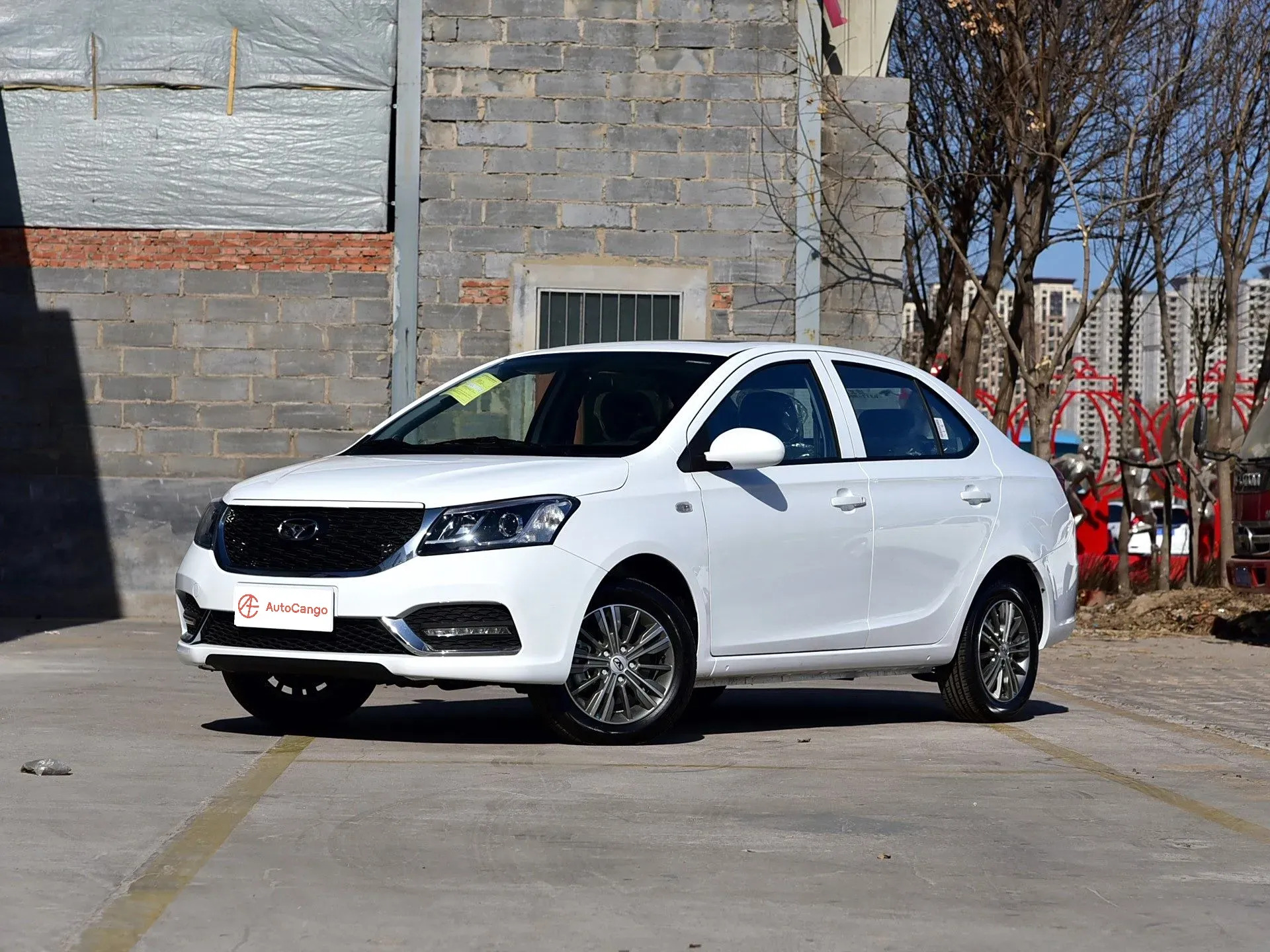 2018 KaiYi E3 1.5L 109HP L4 5MT MSRP 60900 Specs and Details | AutoCango Multilingual Car Specs ...