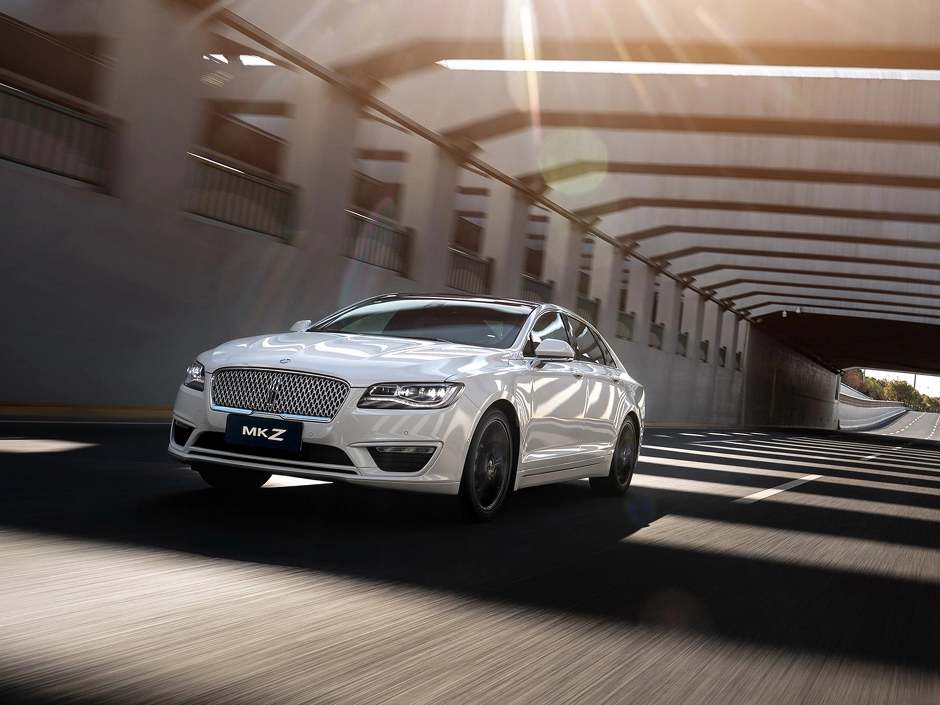 2018 Lincoln MKZ 2.0T 253HP L4 6AT MSRP 361800 Specs and Details | AutoCango Multilingual Car ...