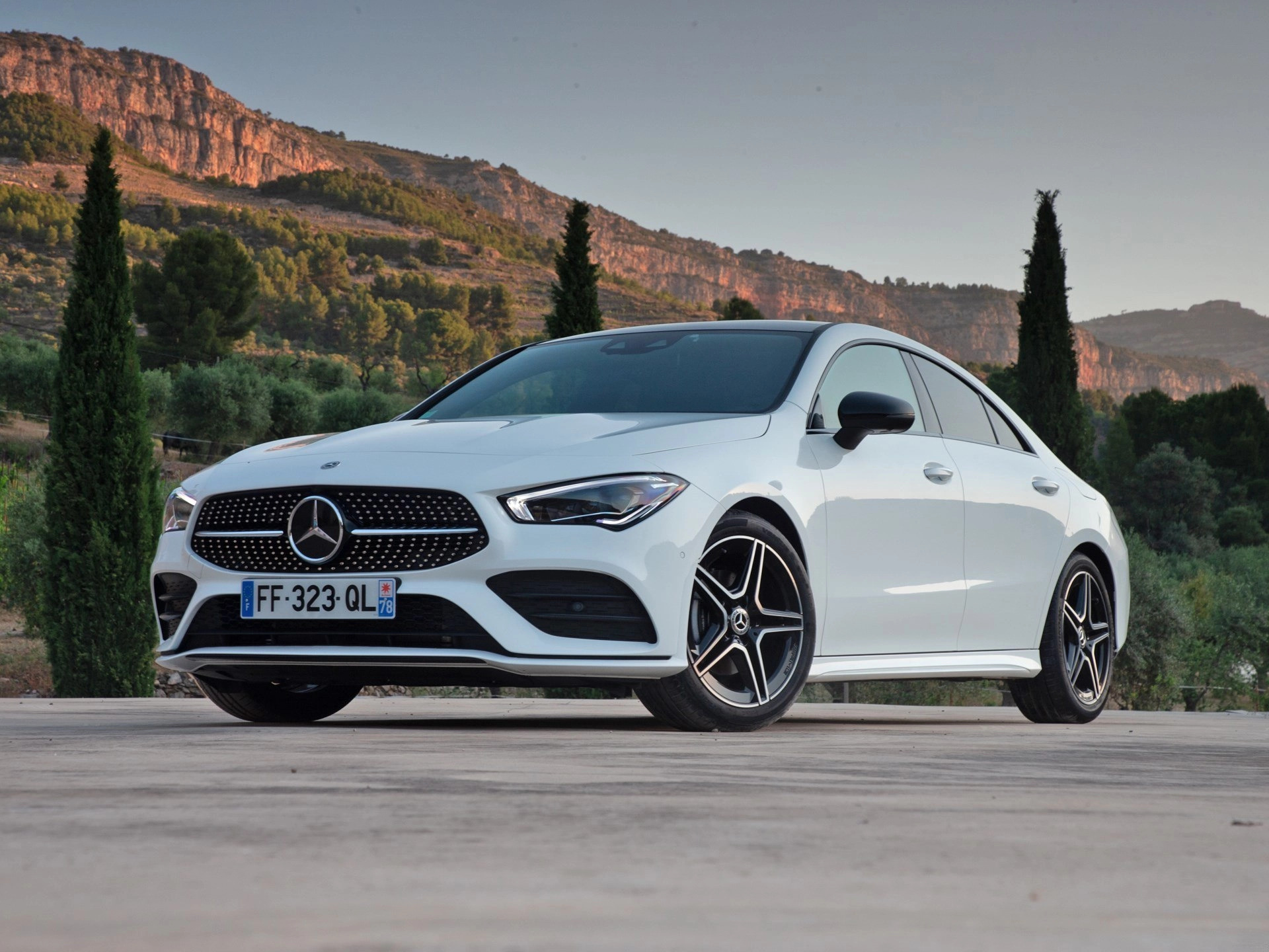 2018 Mercedes-Benz CLA Class 2.0T 184HP L4 7DCT MSRP 306800 Specs and ...