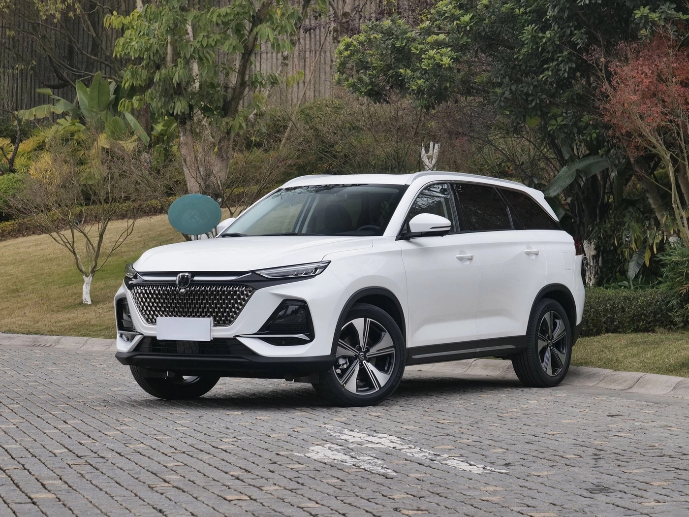 2024 ChangAn X7 PLUS 1.5T 188HP L4 7DCT MSRP 106900 Specs and Details ...