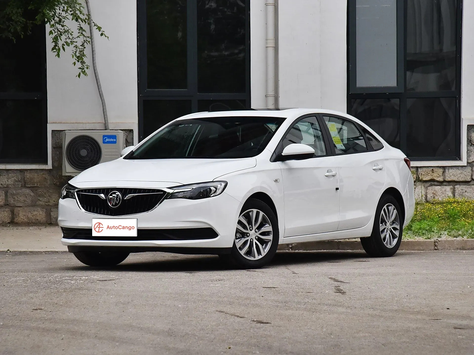 2013 Buick Excelle 1.6L 121HP L4 5MT MSRP 137700 Specs and Details ...