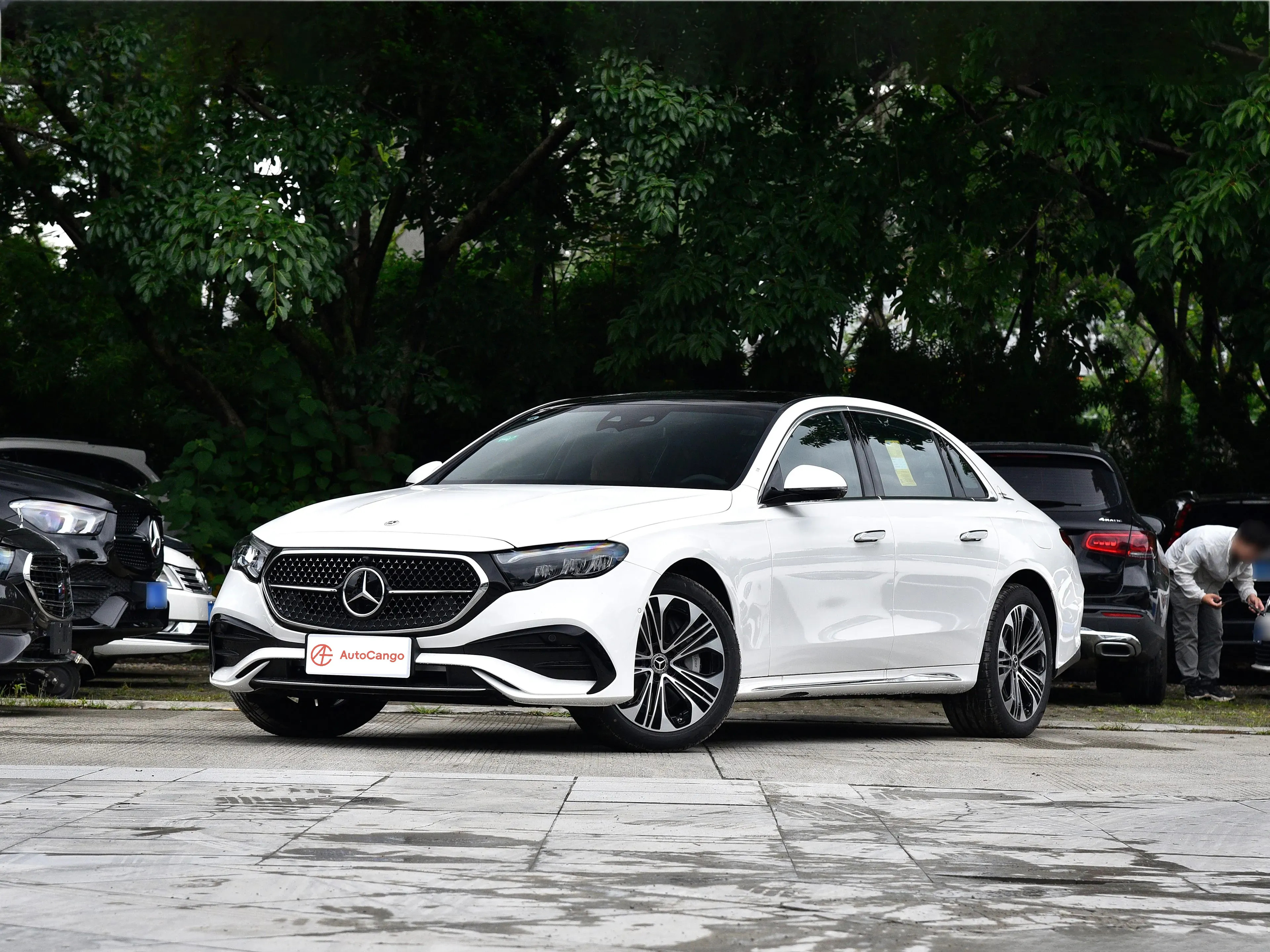 Mercedes-Benz E Class Modelos y Especificaciones en China | Biblioteca ...