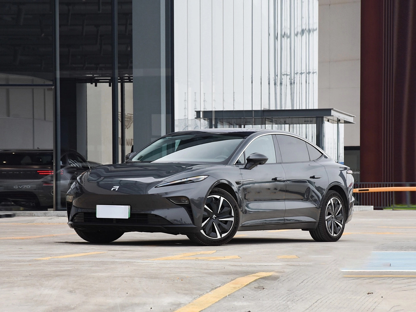 2023 Rising Auto F7 BEV 77KWH MSRP 249900 Specs and Details | AutoCango ...