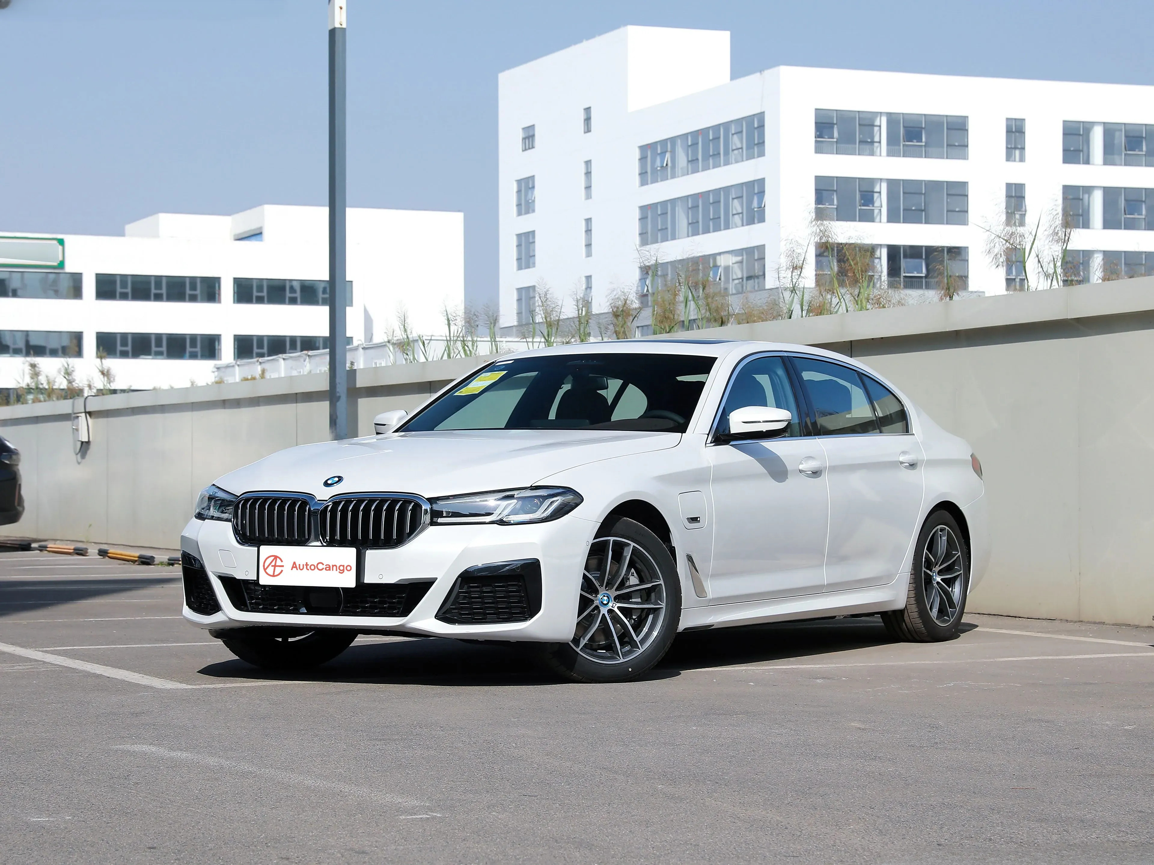 2020 BMW 5 Series 2.0T 184HP L4 8AT PHEV 17.7KWH MSRP 499900 Specs and Details | AutoCango ...