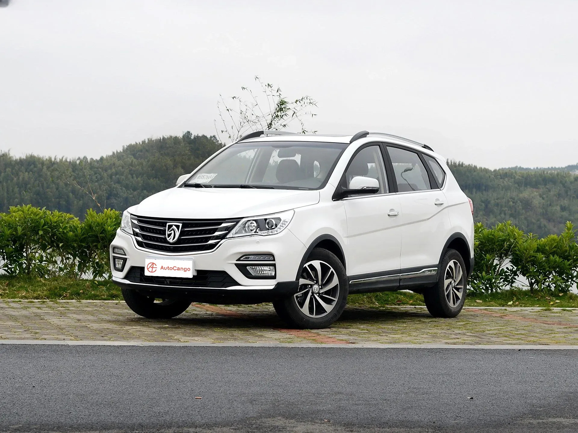 Especificaciones y Detalles de BaoJun 560 2017 BaoJun 560 1.8L 137HP L4 ...