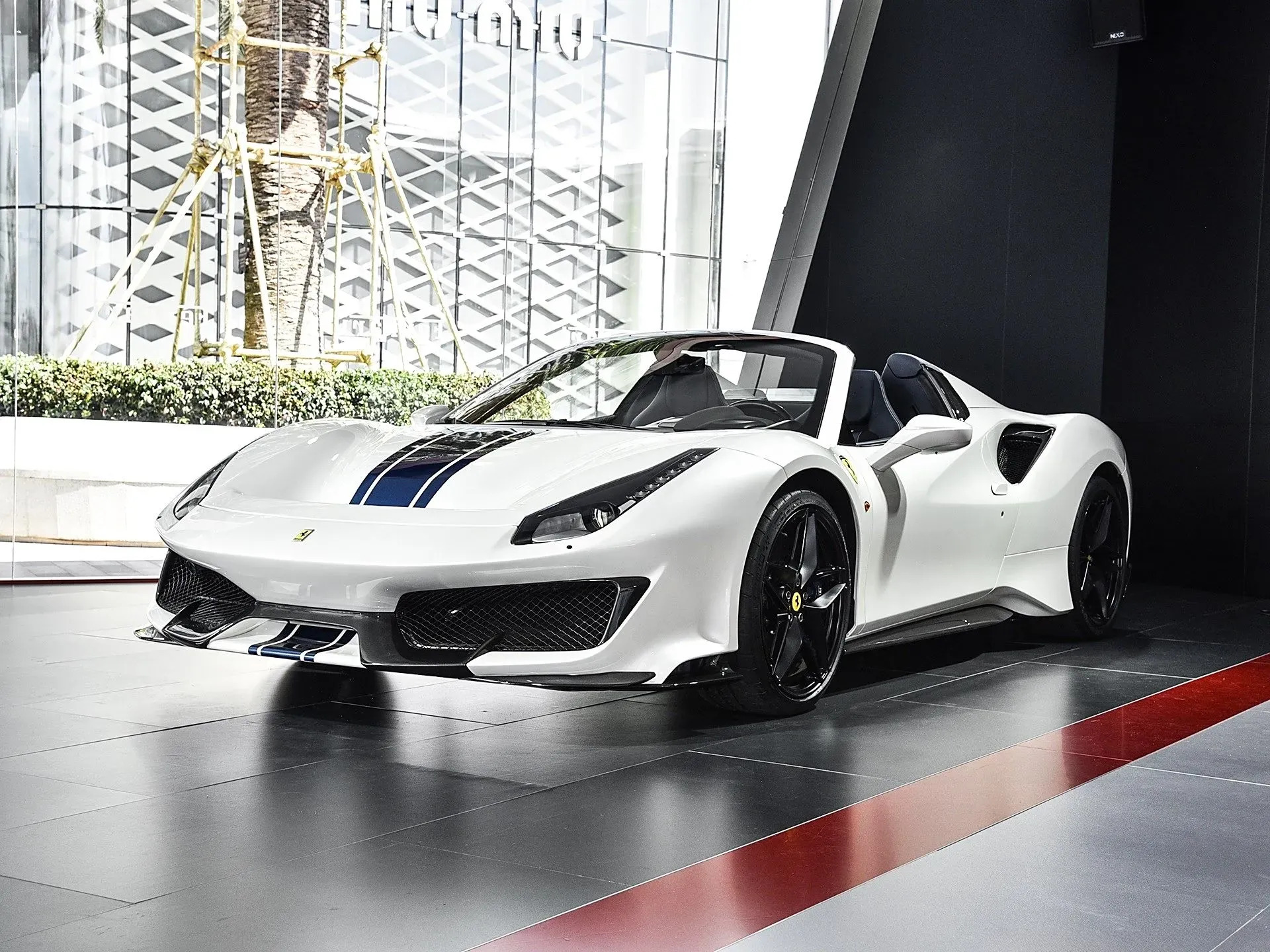 2015 Ferrari 488 3.9T 670HP V8 7DCT MSRP 3155000 Specs and Details ...