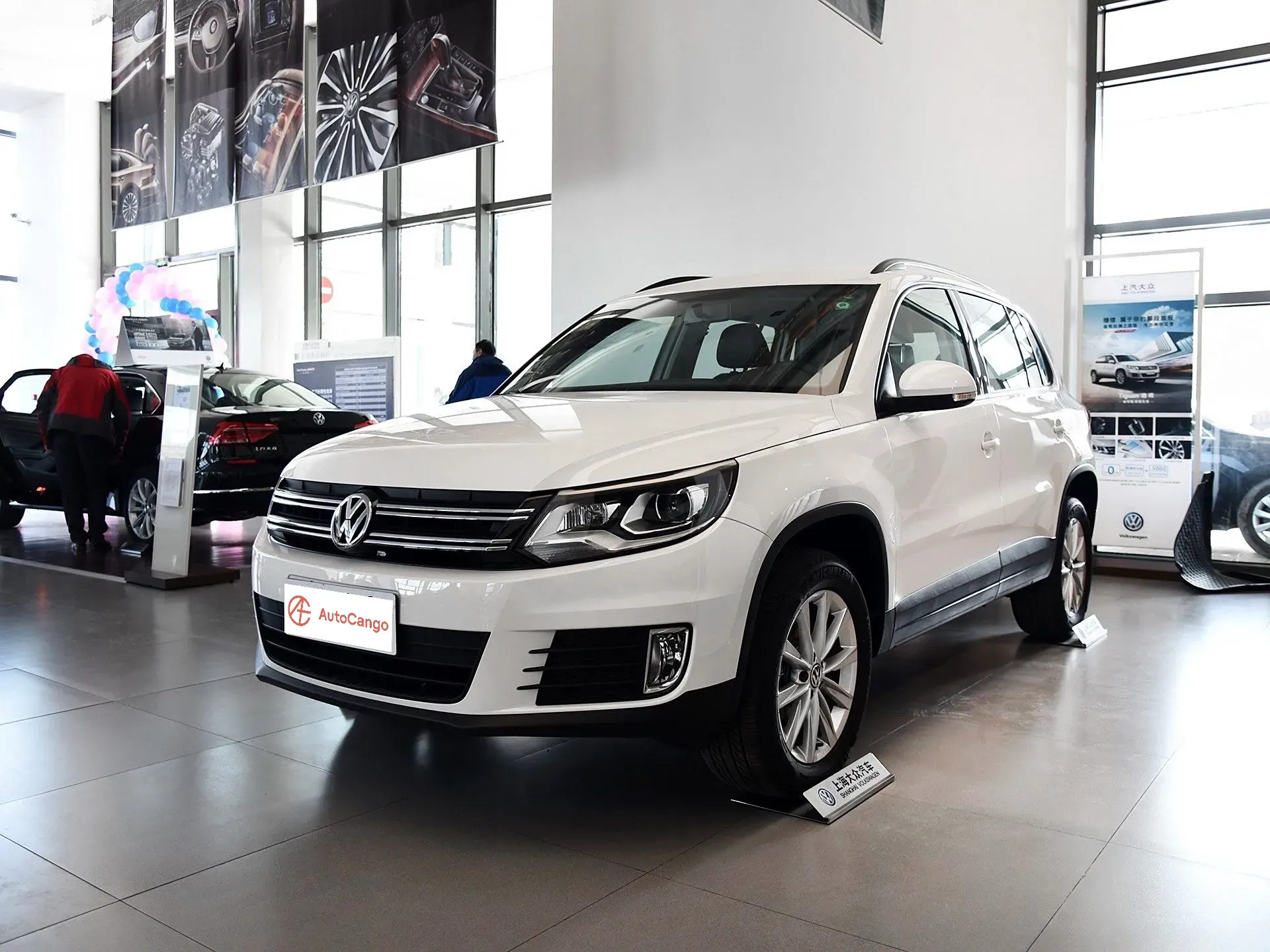 2016 Volkswagen Tiguan 1.8T 160HP L4 6AT MSRP 245800 Specs and Details ...