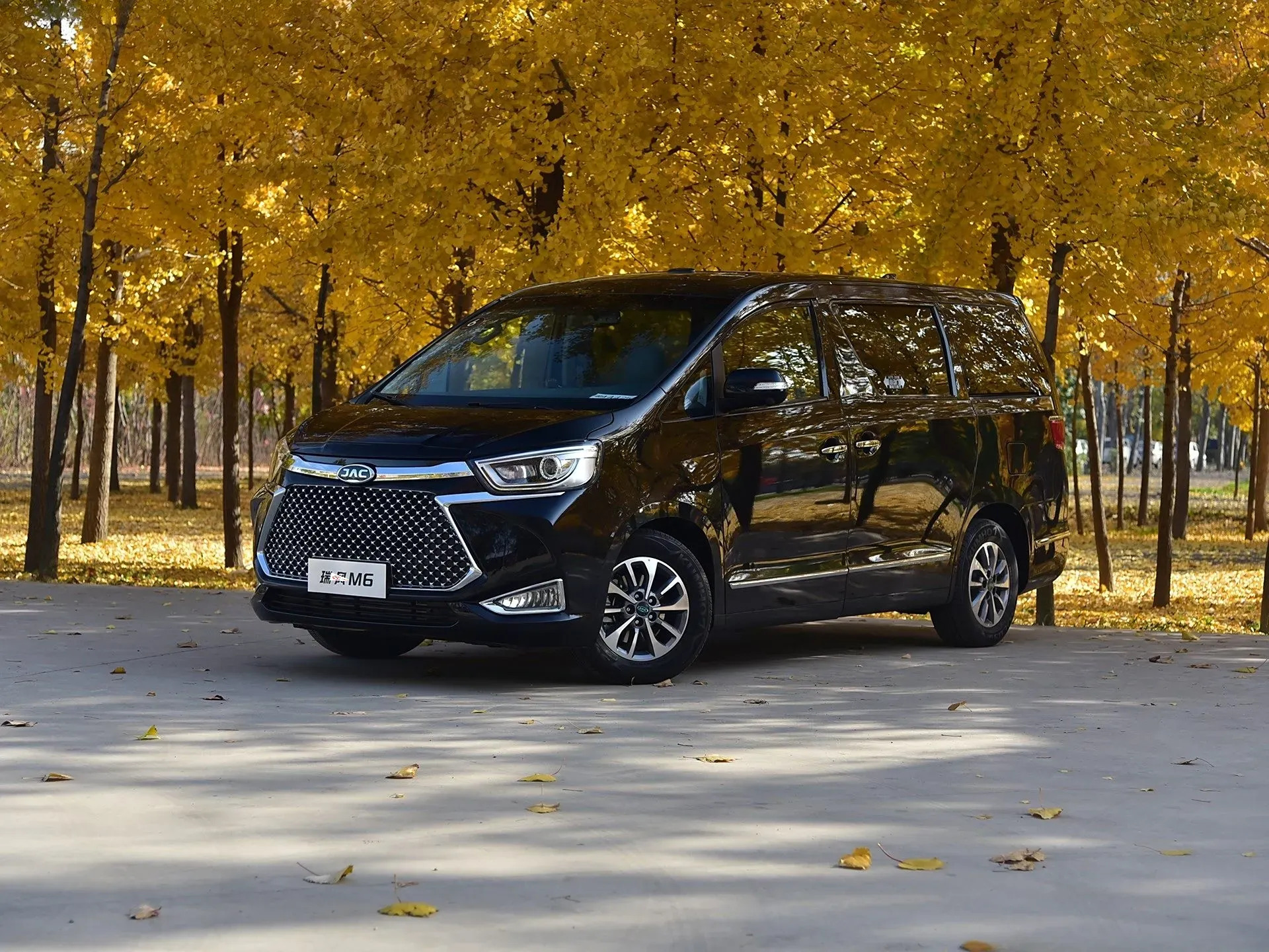 2018 JAC Refine M6 2.0T 190HP L4 6DCT MSRP 349500 Specs and Details ...