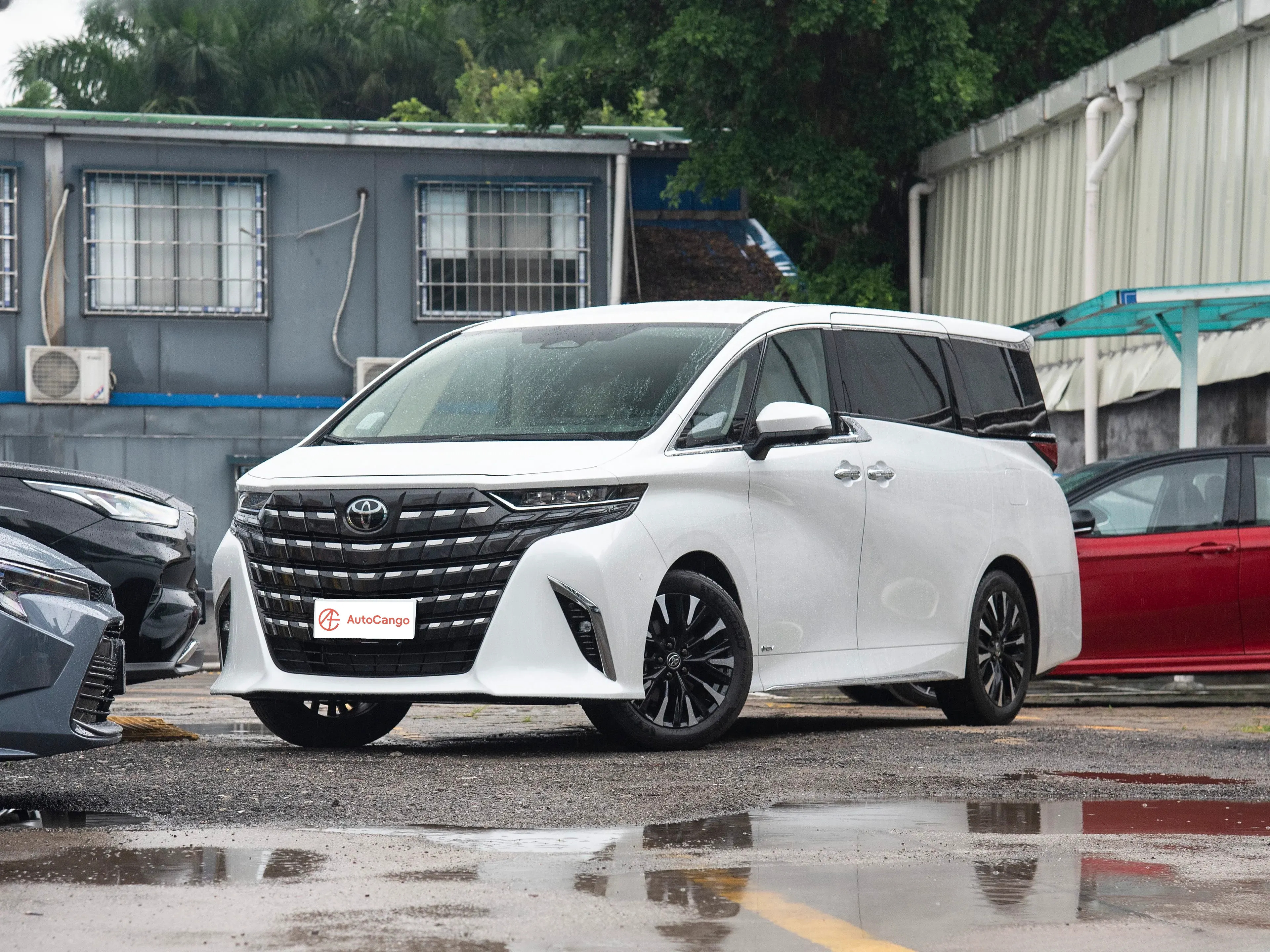 2025 Toyota Alphard 2.5L 190HP L4 E-CVT Hybrid MSRP 919000 Specs and ...