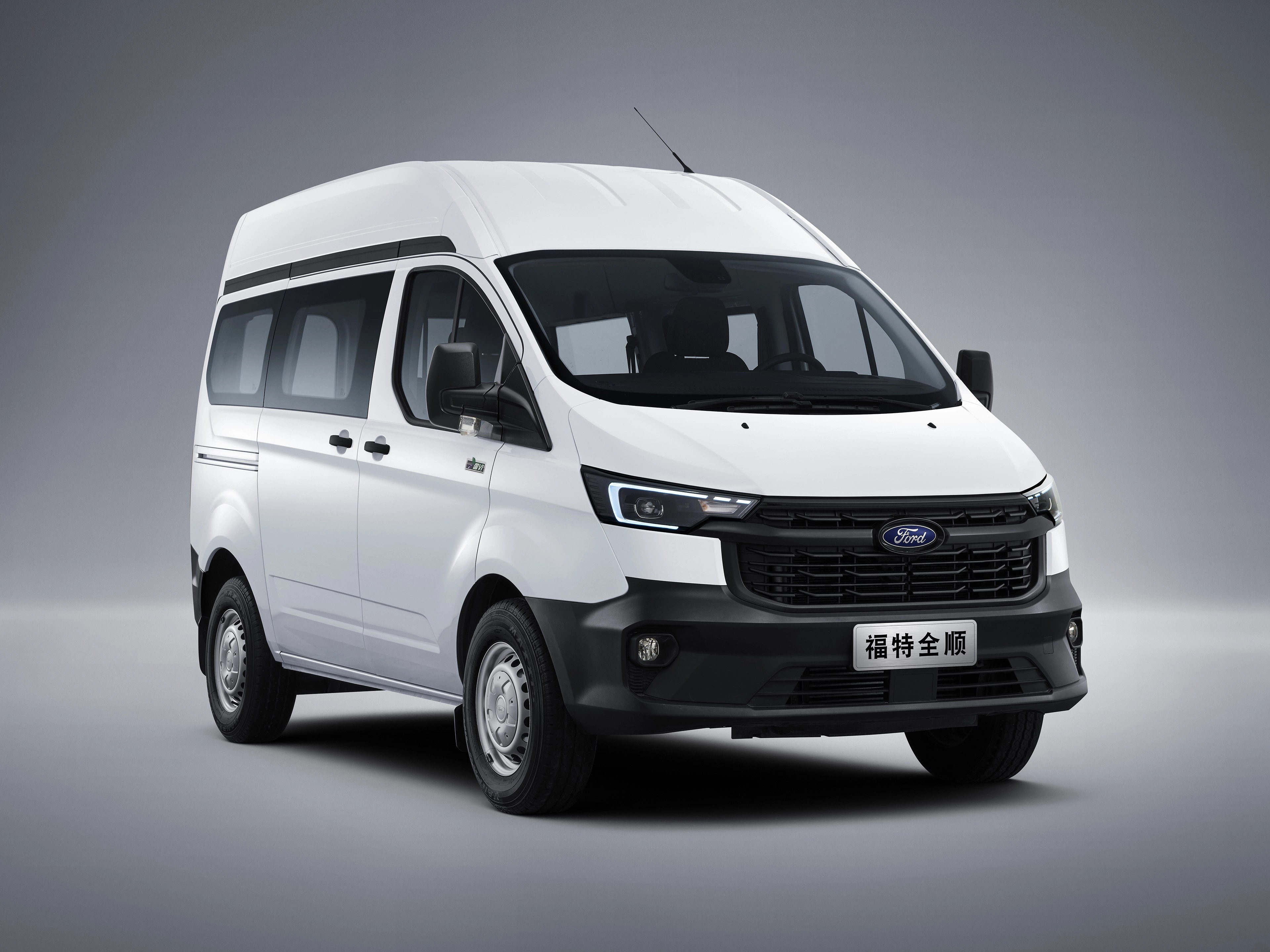 2023 Ford Transit 2.0T 143HP L4 5MT MSRP 156800 Specs and Details ...