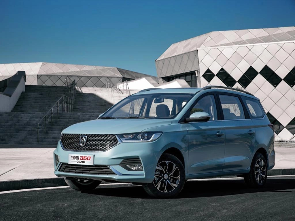 2018 BaoJun 360 1.5L 112HP L4 5AMT MSRP 75800 Specs and Details ...