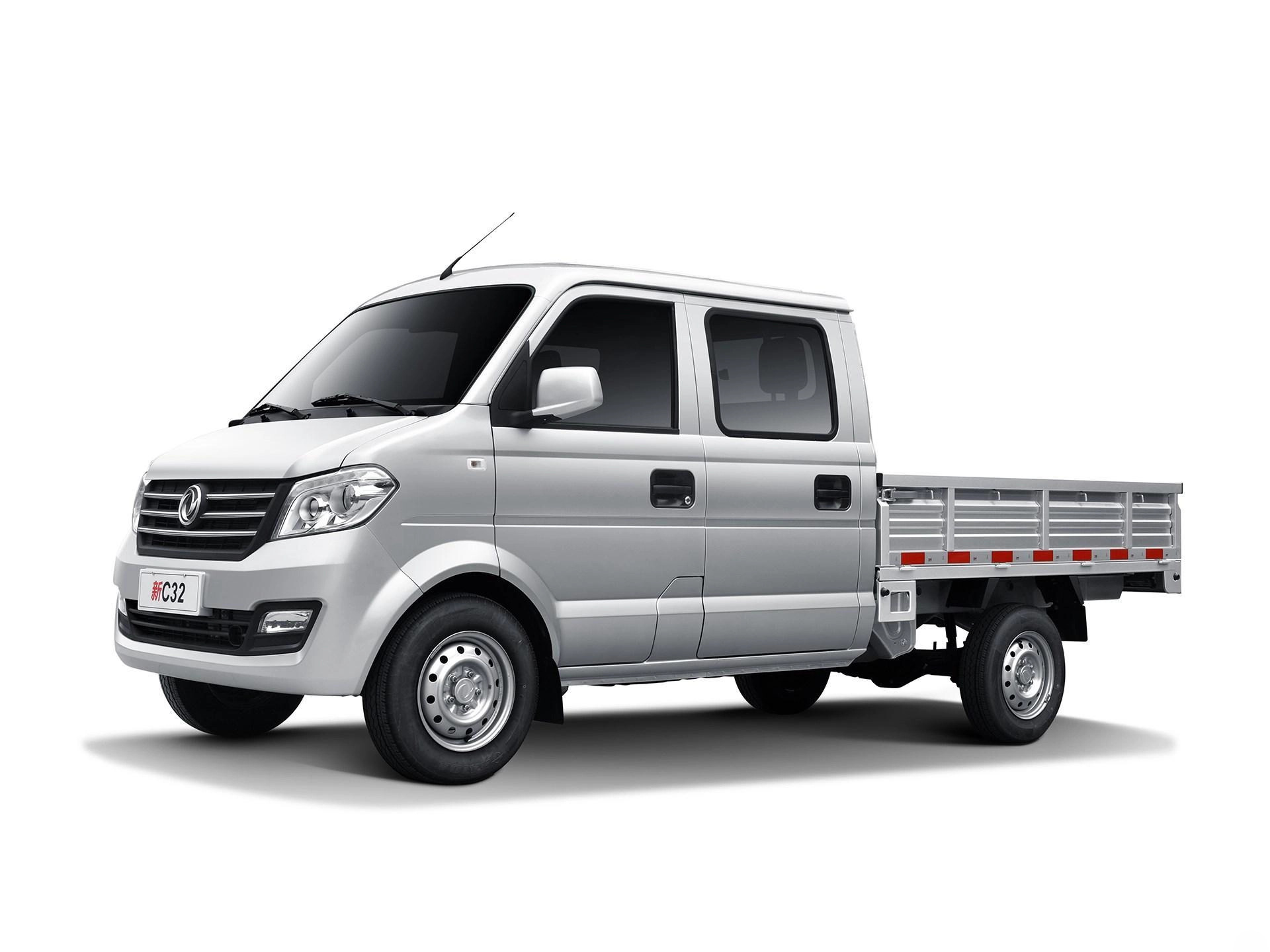 2016 DongFeng DFSK C32 1.5L 109HP L4 5MT MSRP 40900 Specs and Details ...