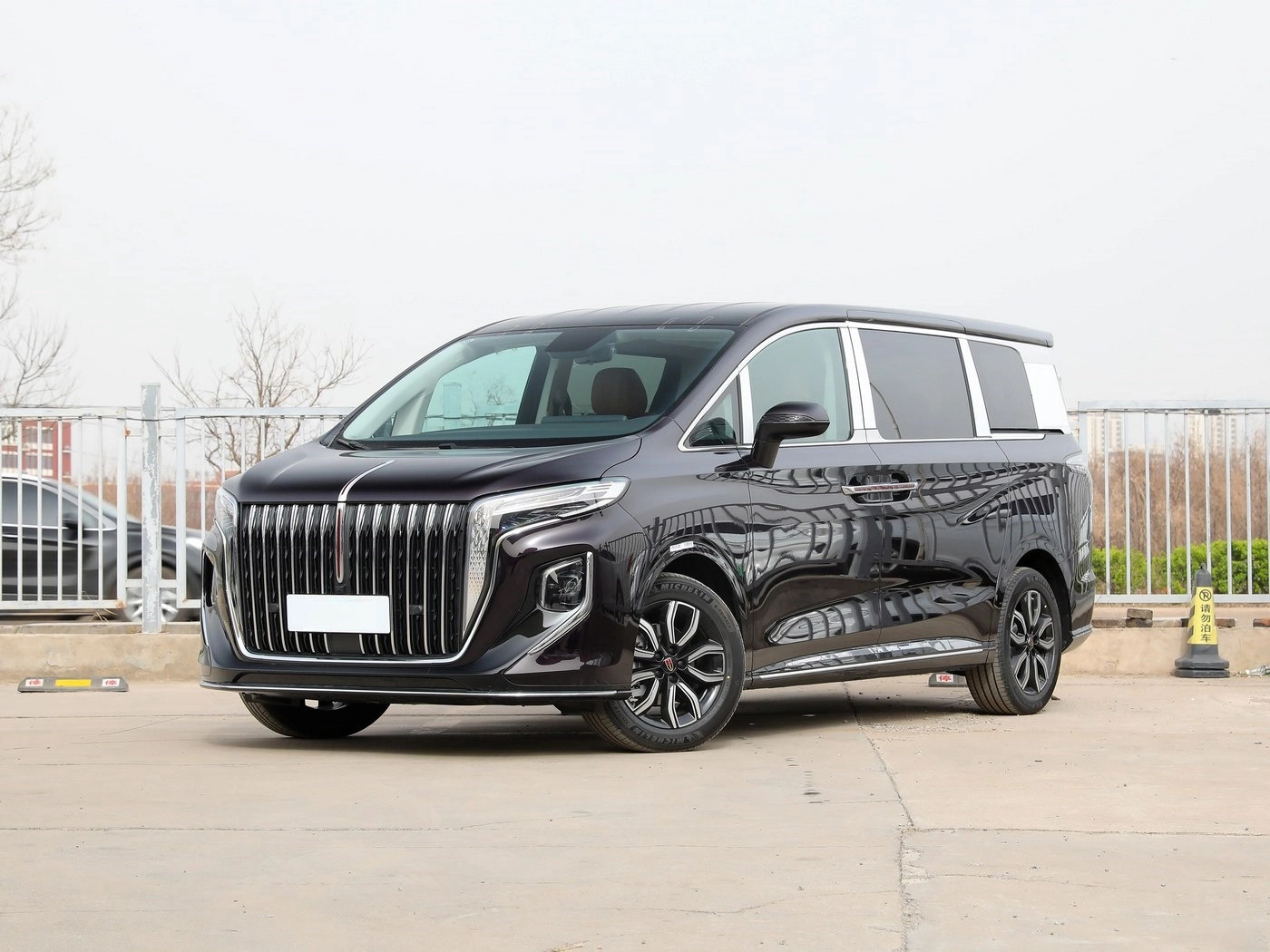 2023 HongQi HQ9 2.0T 252HP L4 8AT MSRP 478800 Specs and Details | AutoCango Multilingual Car ...
