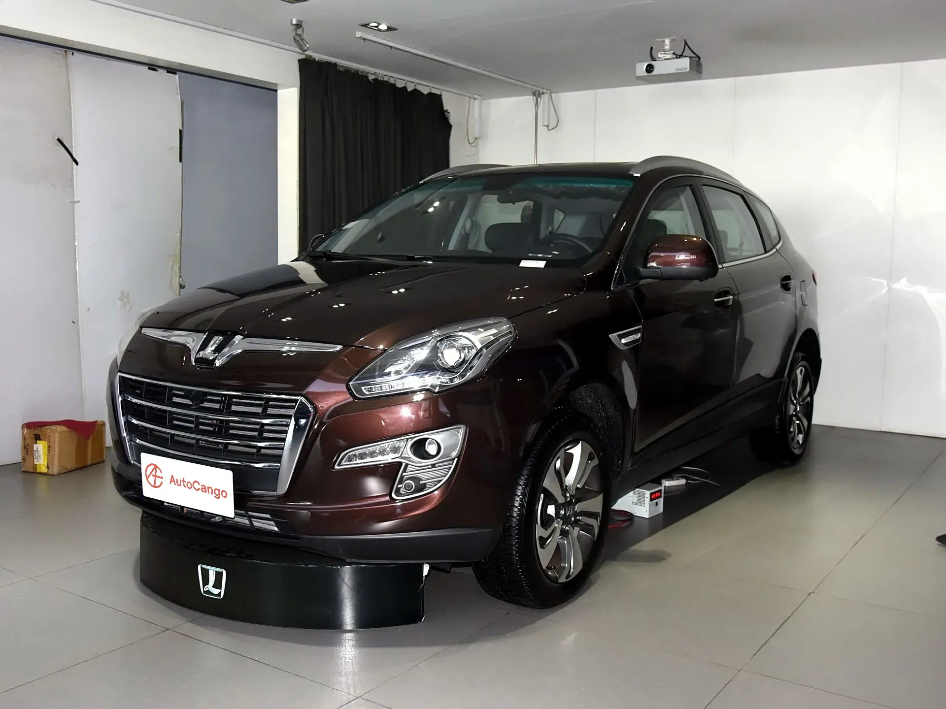 2015 Luxgen Grand7 SUV 2.2T 201HP L4 6AT MSRP 209800 Specs and Details | AutoCango Multilingual ...