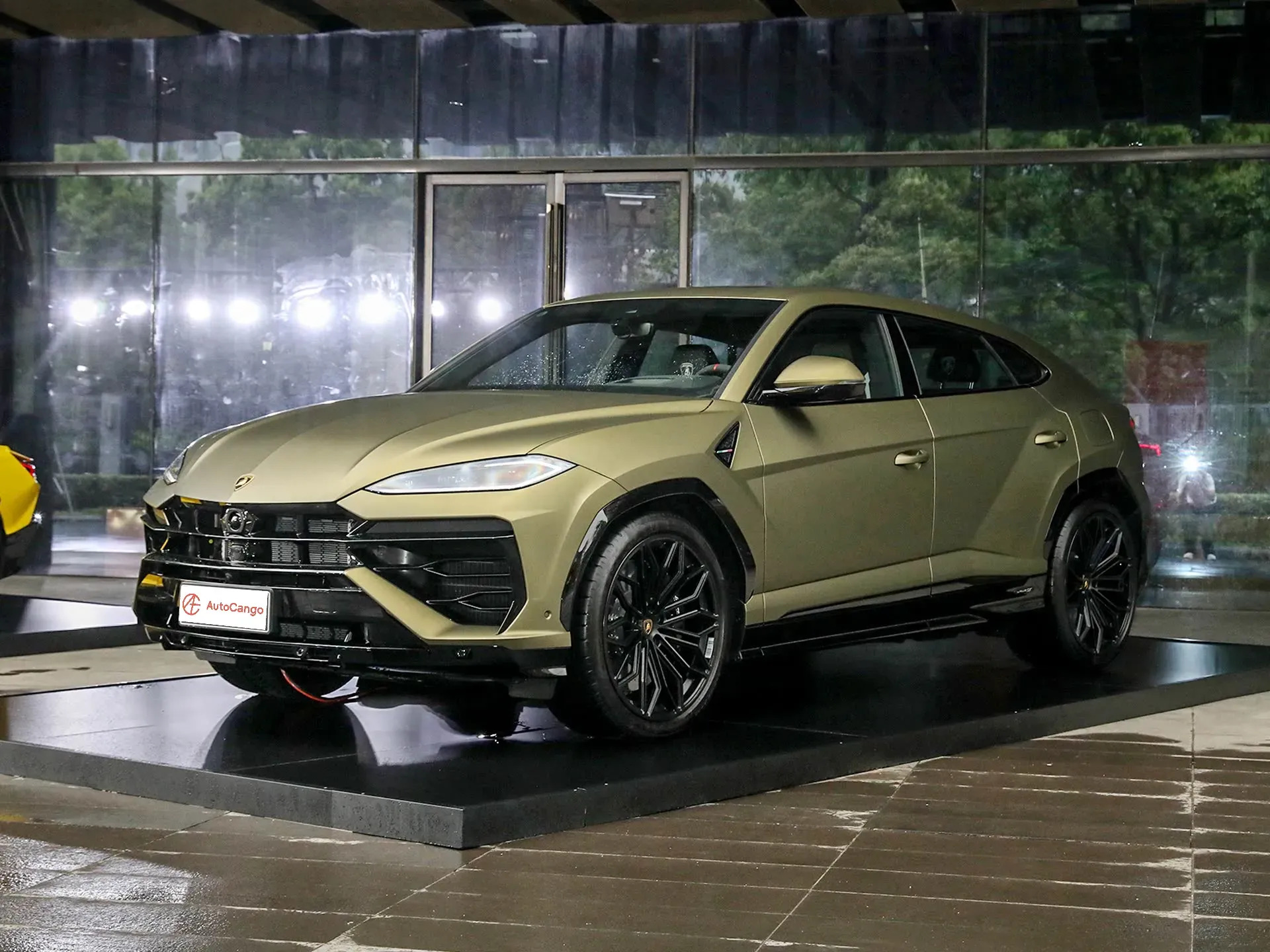 2025 Lamborghini Urus SE 4.0T 620HP V8 8AT PHEV MSRP 2971000 Specs and Details | AutoCango ...