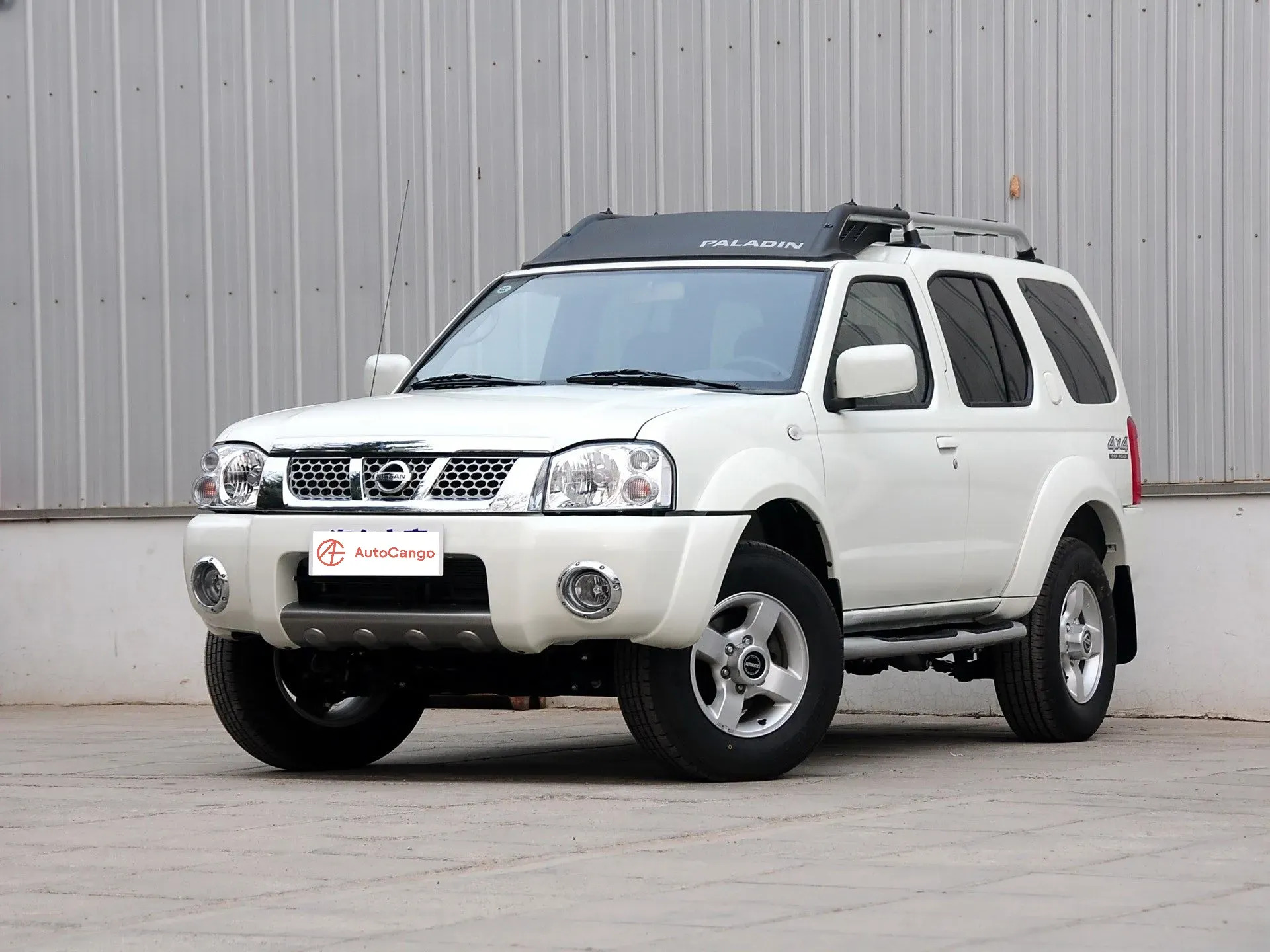 2013 Nissan Paladin 2.4L 150HP L4 5MT MSRP 207800 Specs and Details ...