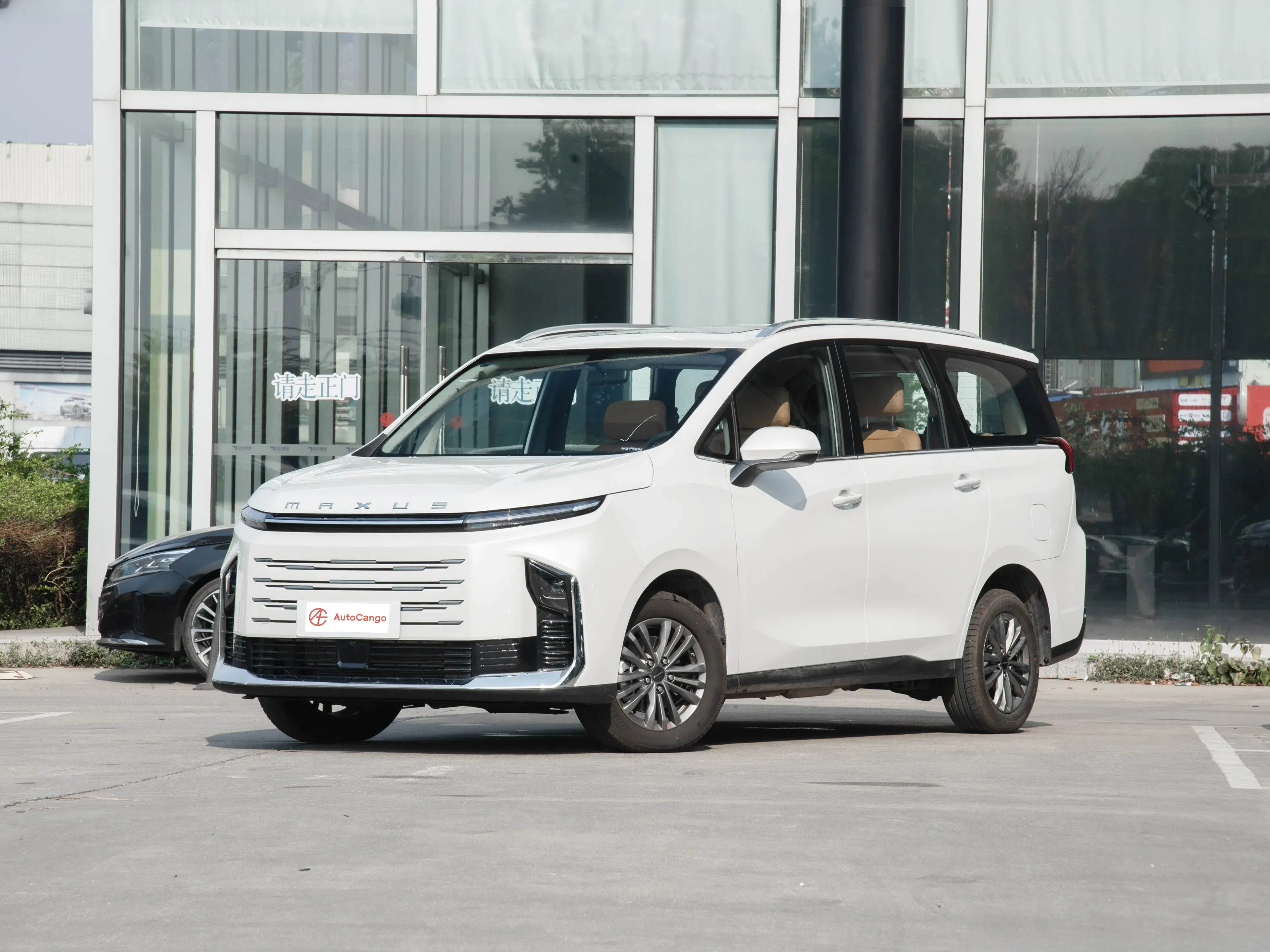 2025 MAXUS G50 PHEV 1.5L 98HP L4 1DHT PHEV MSRP 149800 配置详情 | AutoCango 多语言车型库
