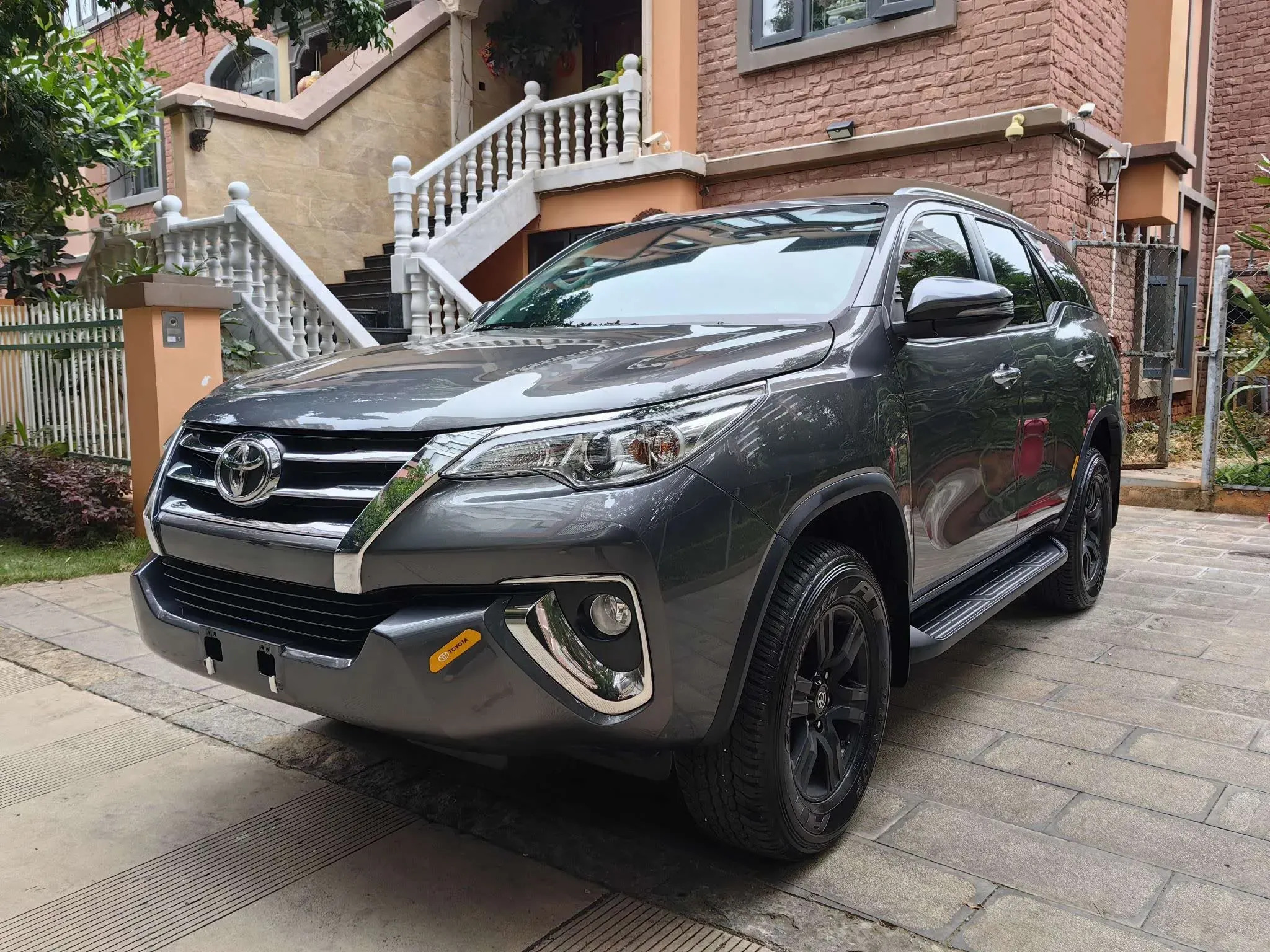 Used 2016 Toyota Fortuner for Export from China ACU5494110 | AutoCango