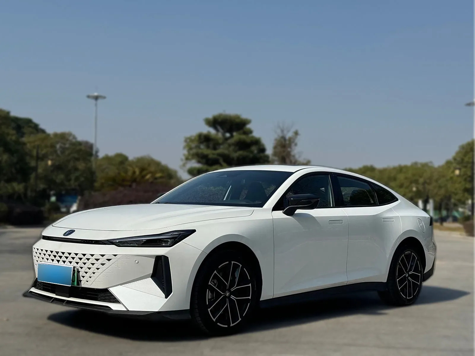 Used 2024 ChangAn UNI-V iDD for Export from China ACU5091309 | AutoCango