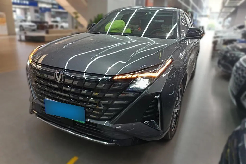 Used 2024 ChangAn UNI-Z for Export from China ACU5241556 | AutoCango