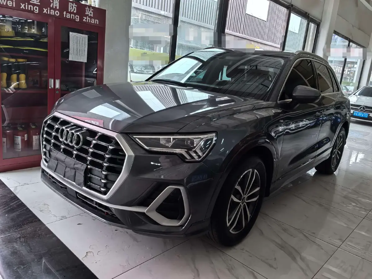 Audi Q3 2022 1.4T 150HP L4 voiture d'occasion de 2022 à exporter de Chine pour le ACU5684647 ...