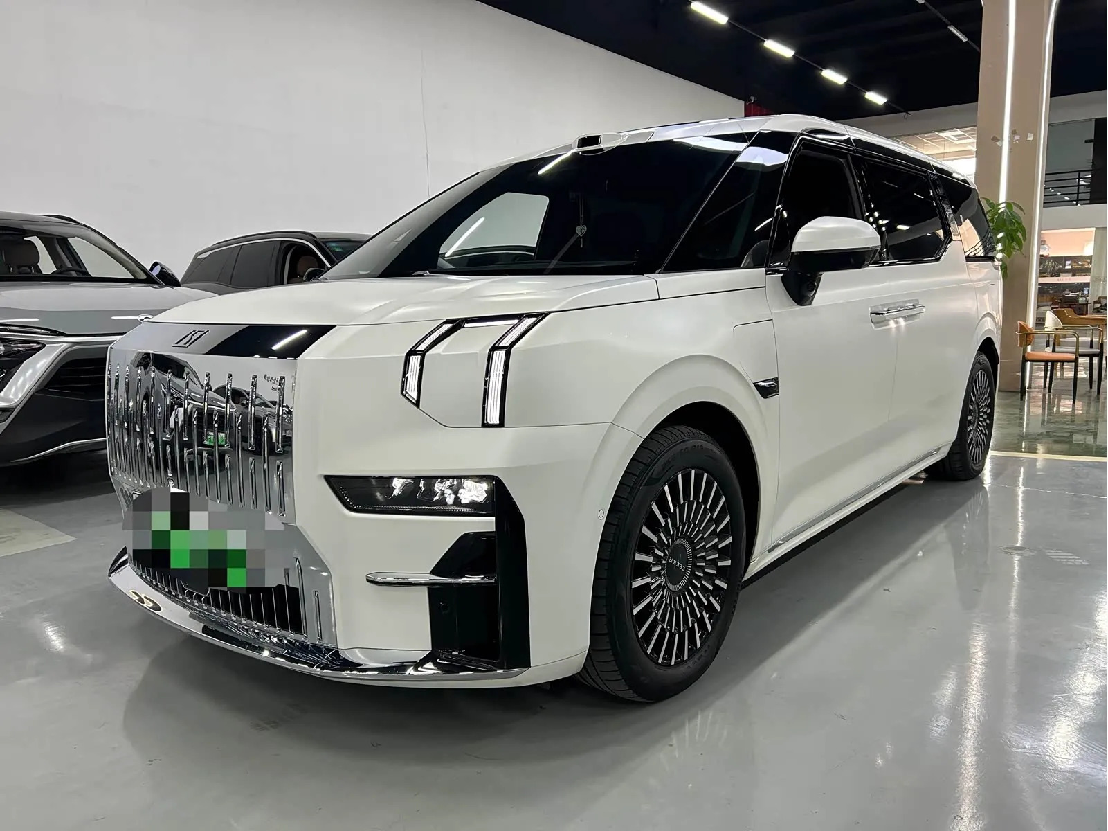 2024 Zeekr 009 中国二手车出口 ACU5686174 | AutoCango