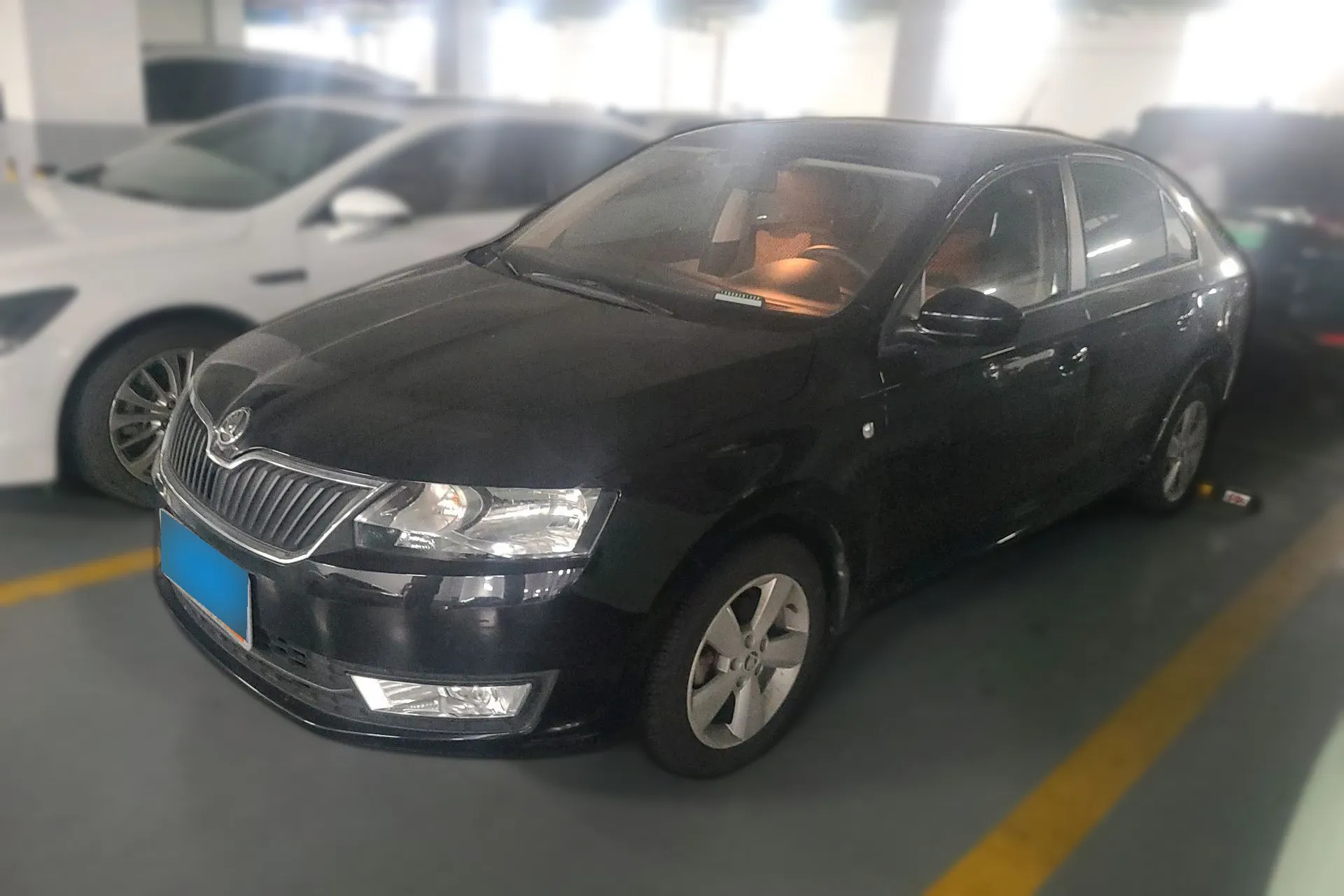 Skoda Rapid 2013 1.6L 110HP L4 voiture d'occasion de 2013 à exporter de ...