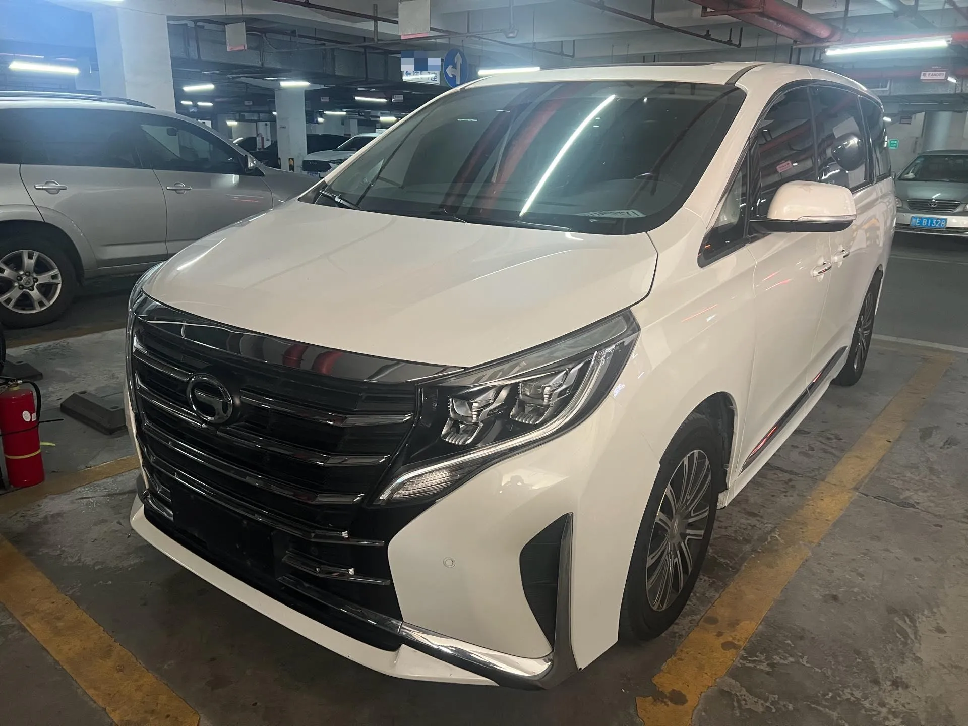 GAC Trumpchi M8 2021 2.0T 252HP L4 voiture d'occasion de 2021 à exporter de Chine pour le ...
