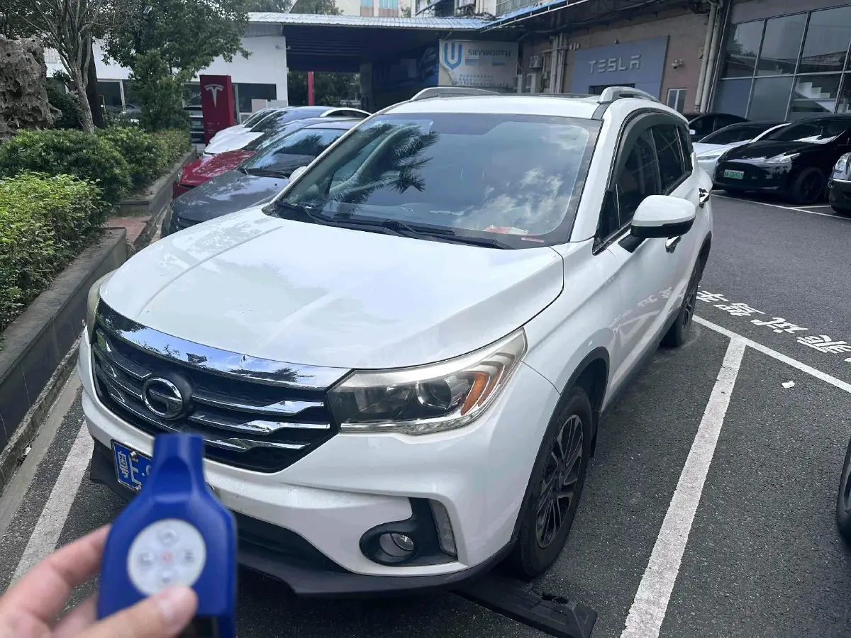 GAC Trumpchi GS4 2017 1.5T 152HP L4 voiture d'occasion de 2017 à exporter de Chine pour le ...