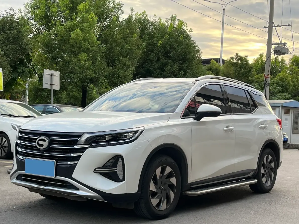 GAC Trumpchi GS4 2022 1.5T 169HP L4 voiture d'occasion de 2022 à exporter de Chine pour le ...