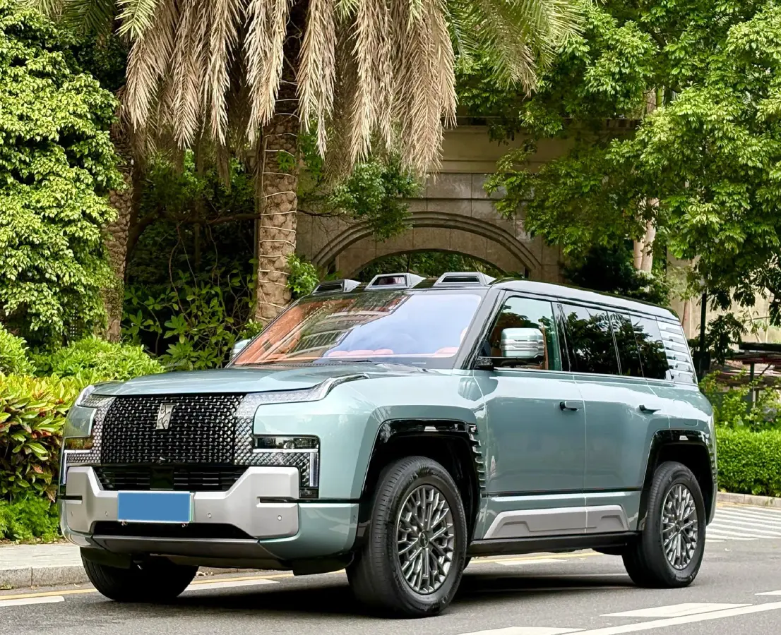 2023 YangWang U8 中国二手车出口 ACU9551079 | AutoCango